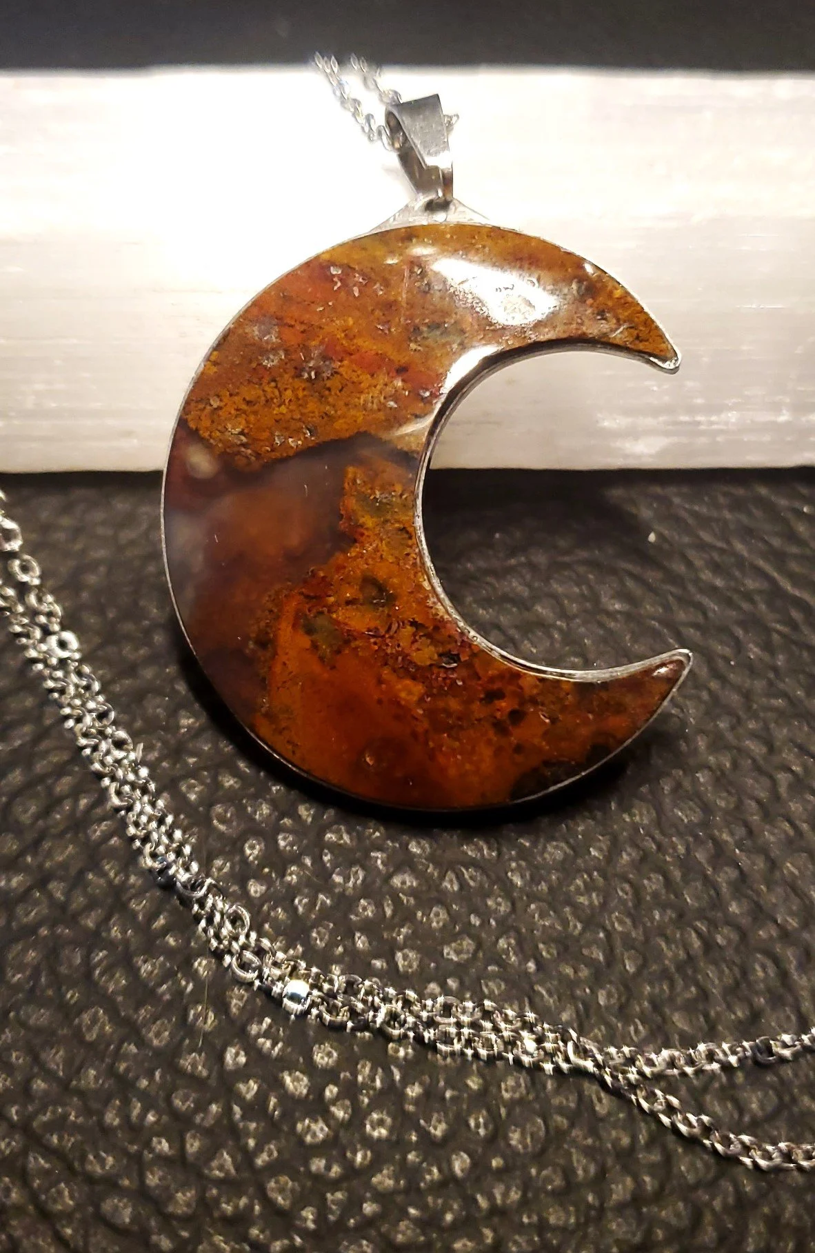 Store 2 — Moonfeathers