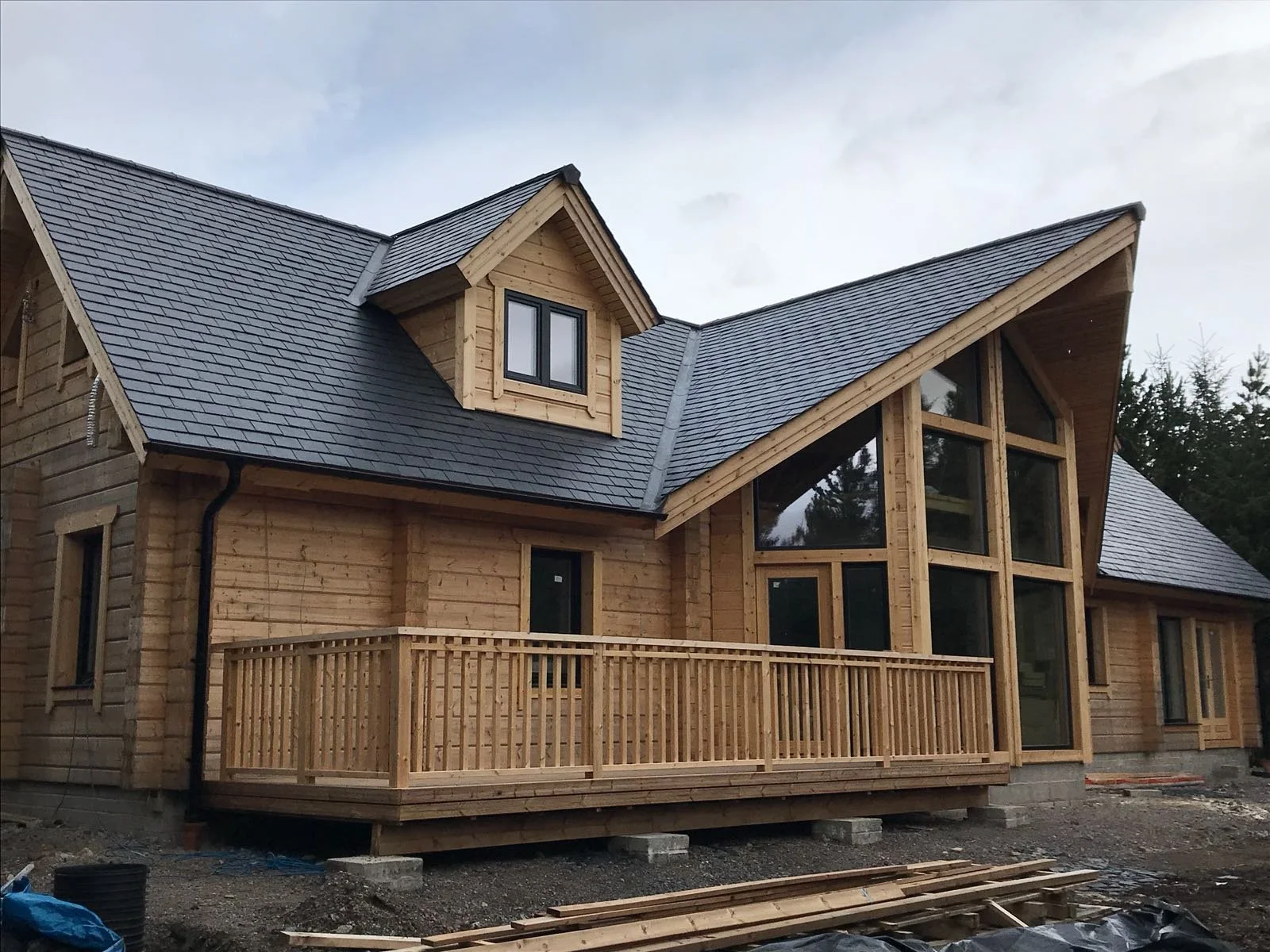 Tunturi 227 Log House Kit — Mountain Lodge Homes Ltd.