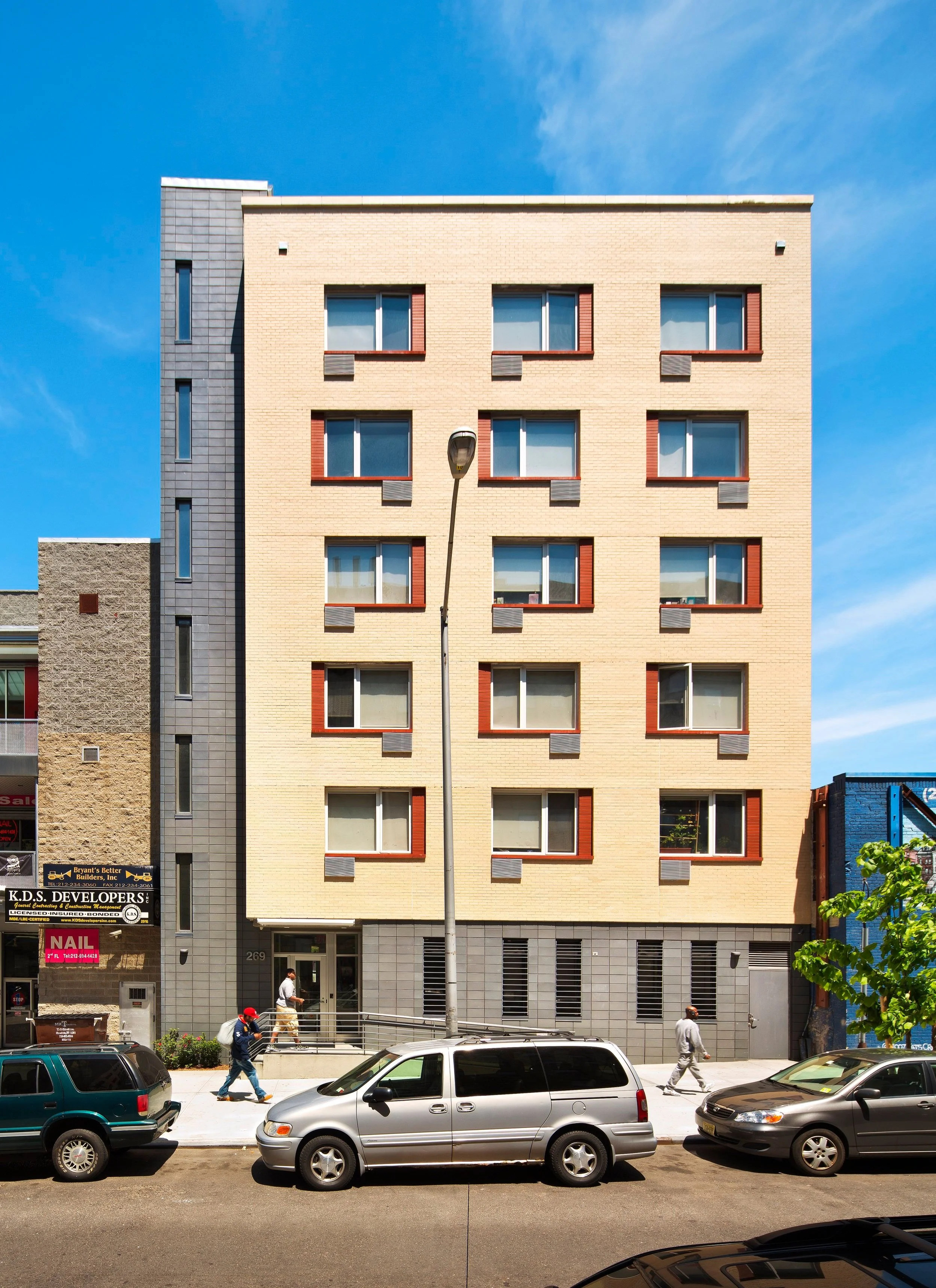 True Colors Residence — ESKW/Architects