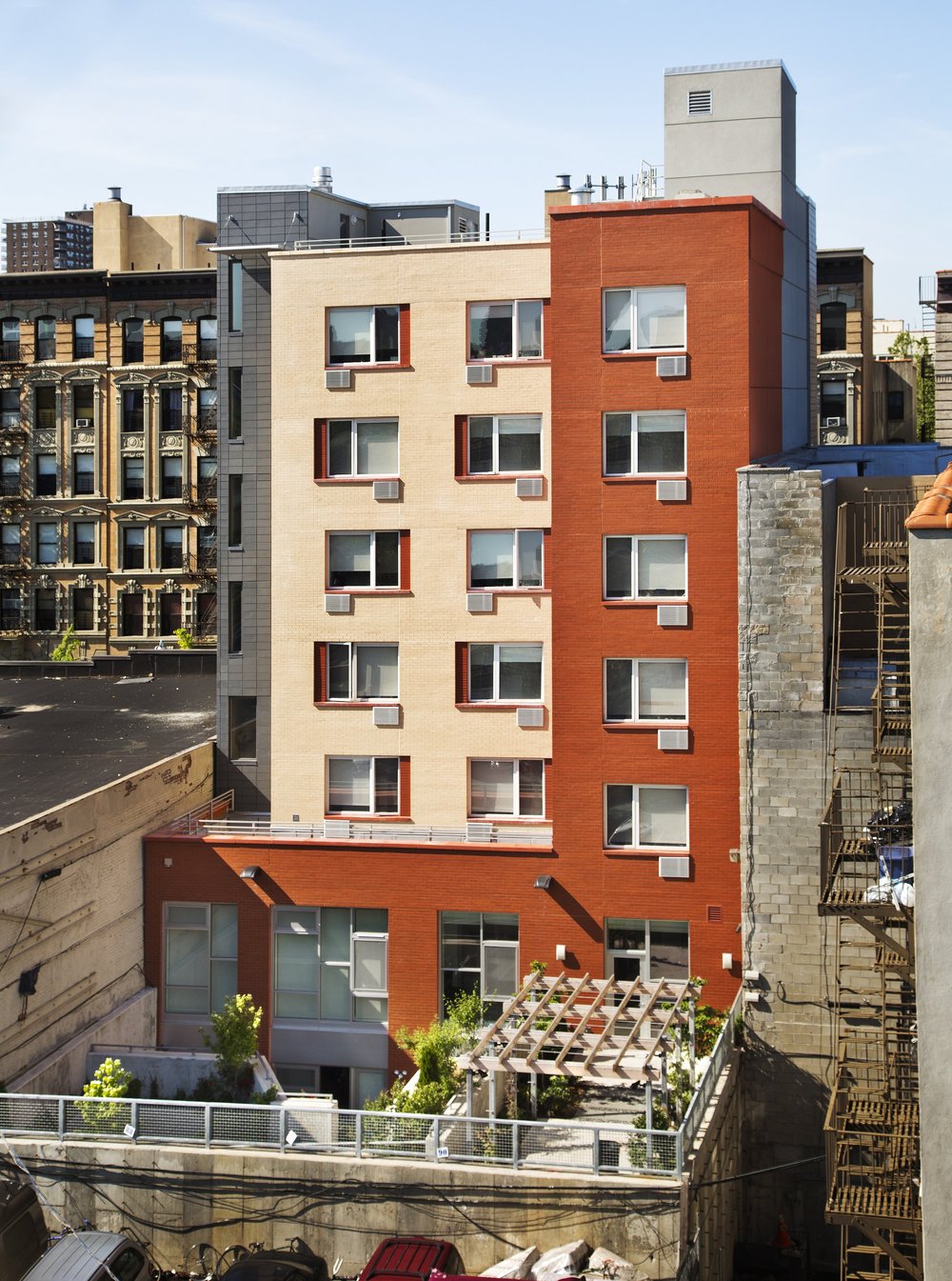 True Colors Residence — ESKW/Architects