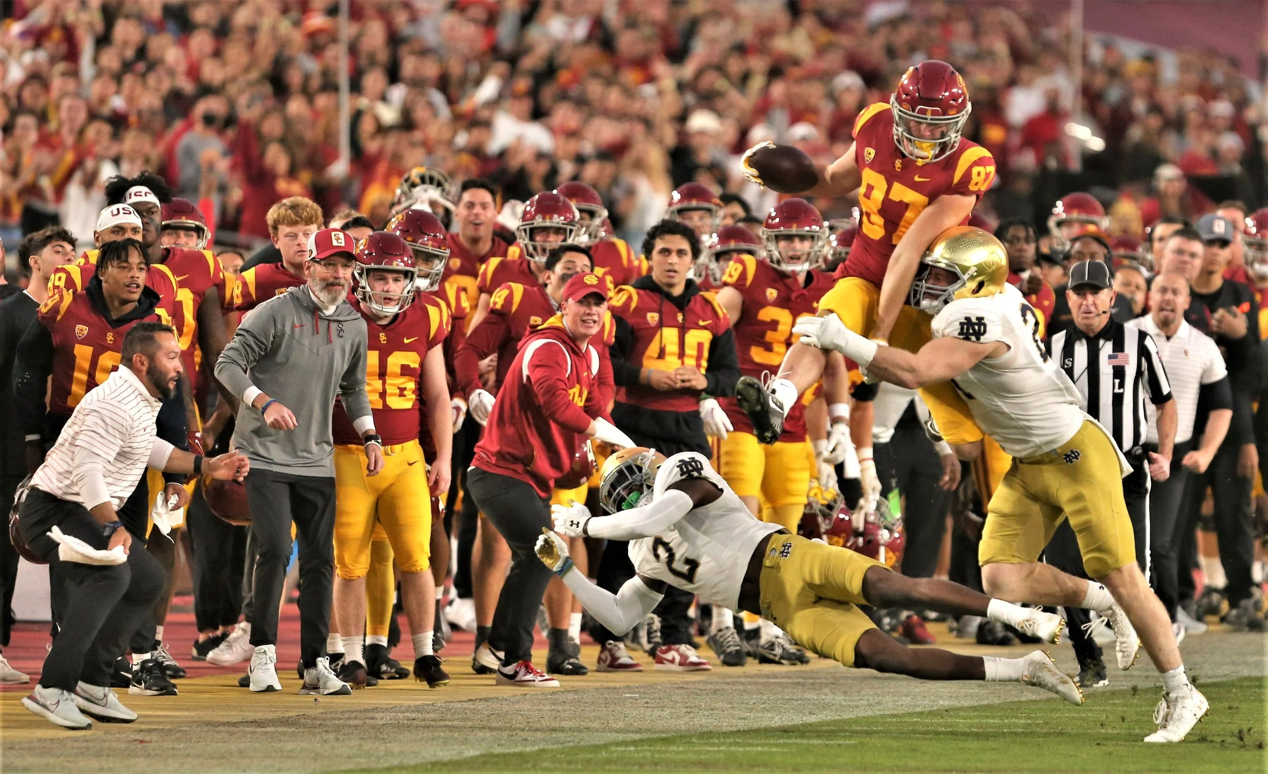 USC downs Notre Dame 38-28 as Caleb Williams adds to his Heisman resume ...