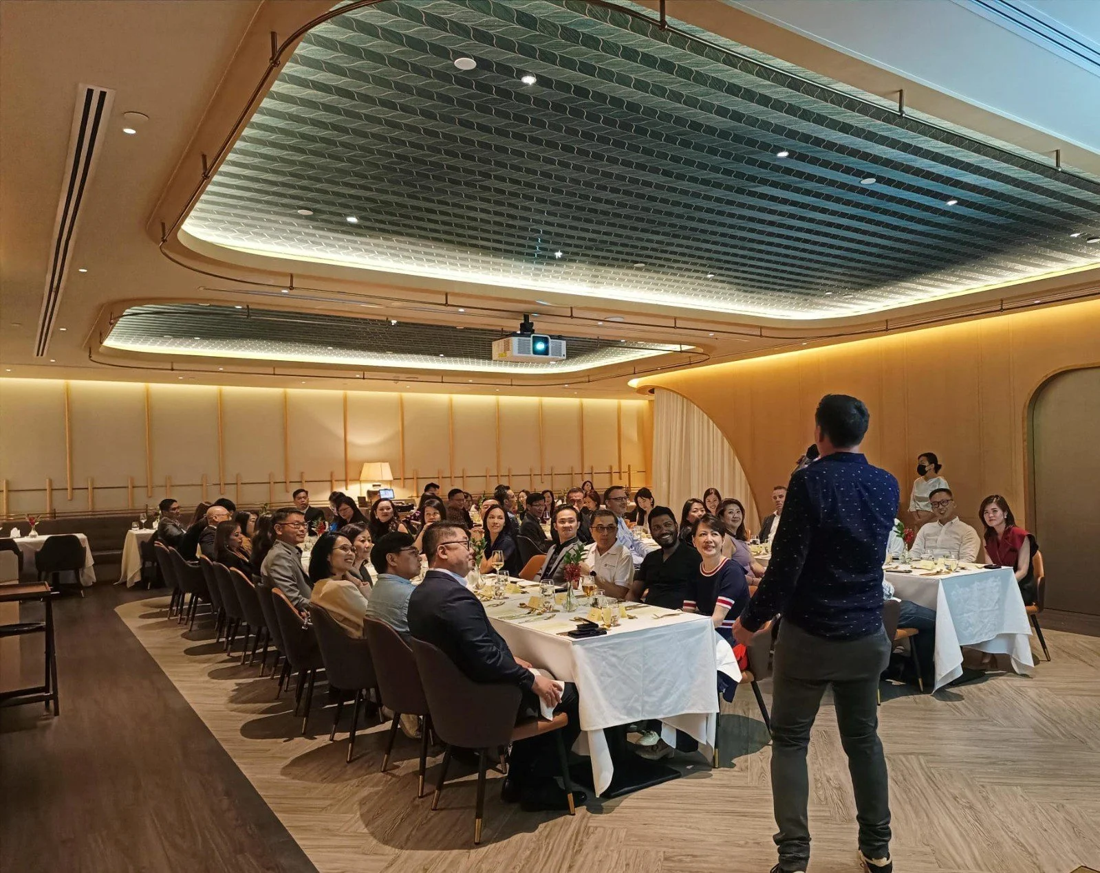 Corporate Dinner Event Venue in Singapore for Corporate Events — SARAI