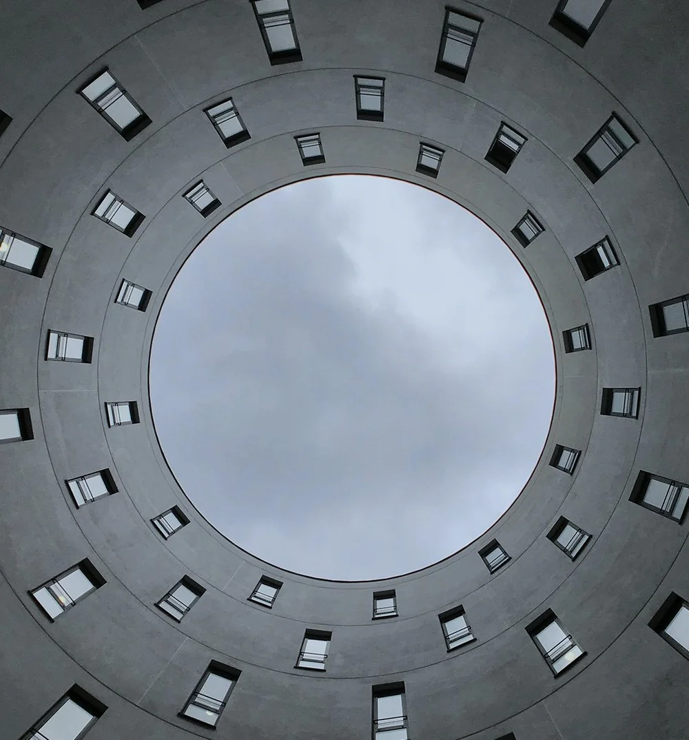 Who we are — Robert's Group Holding (RGH)