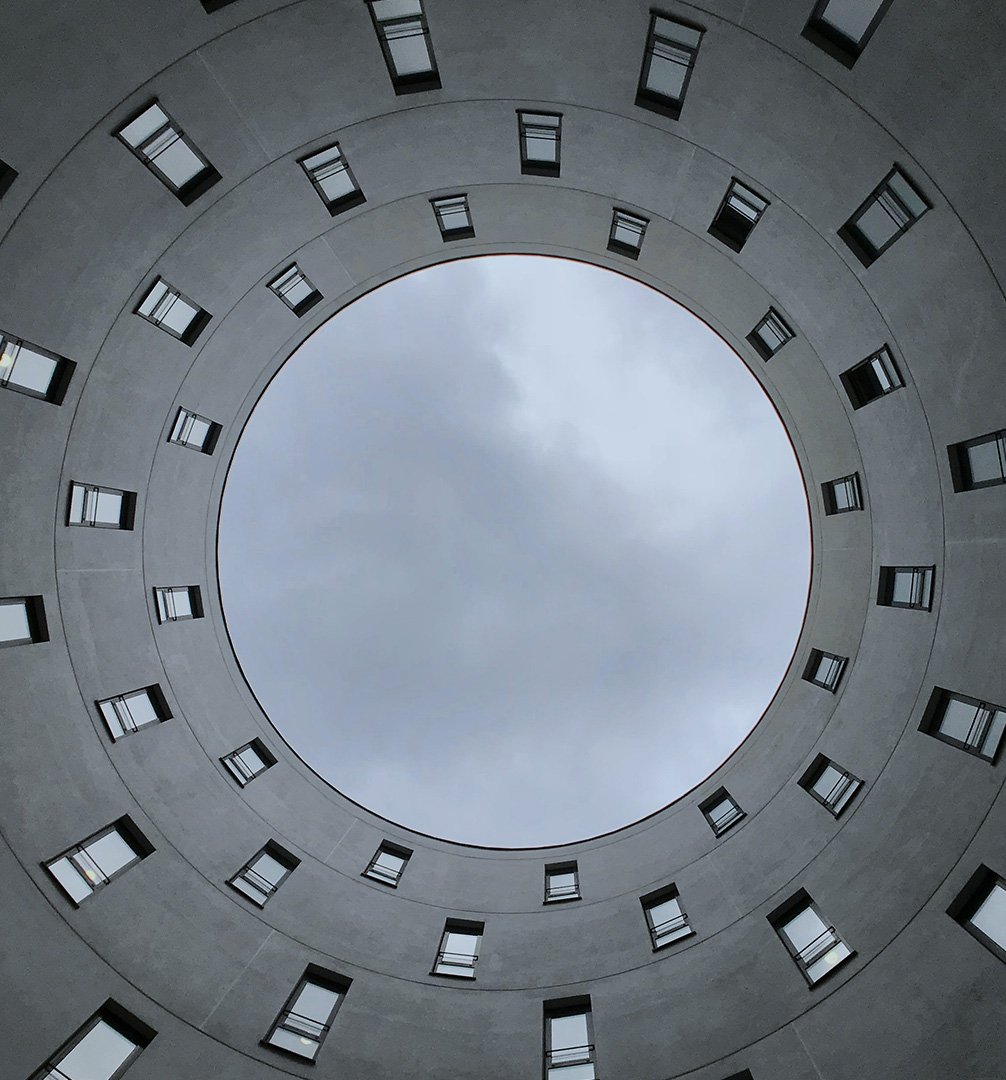 Who we are — Robert's Group Holding (RGH)