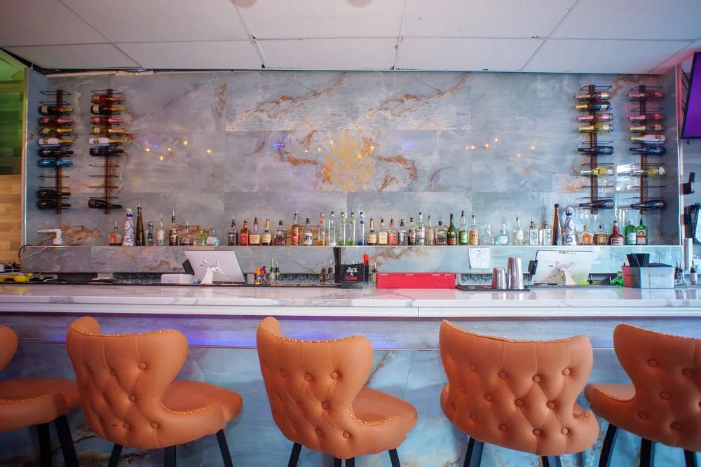 Bellos Lounge & Restaurant