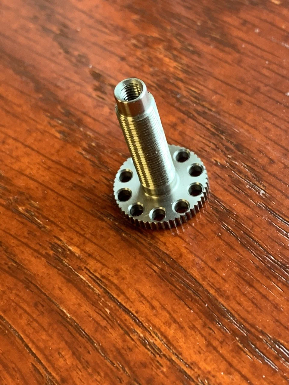 Expert Thread Rolling Services | United Centerless Grinding