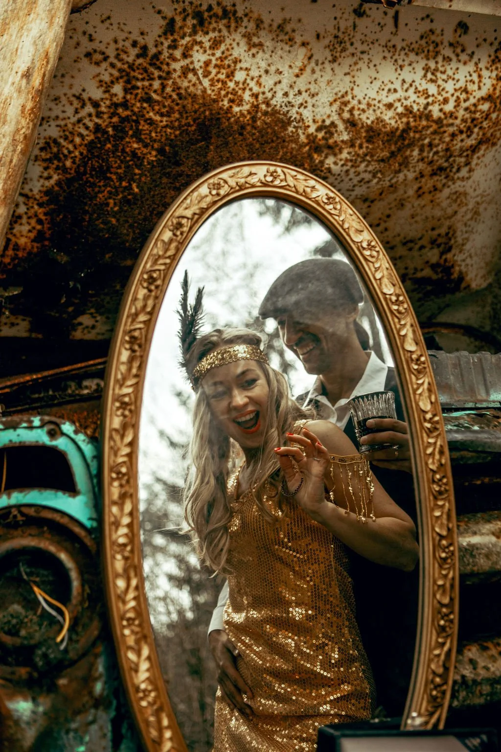 Bonnie and Clyde-themed Session in a Forest in the Pacific Northwest ...