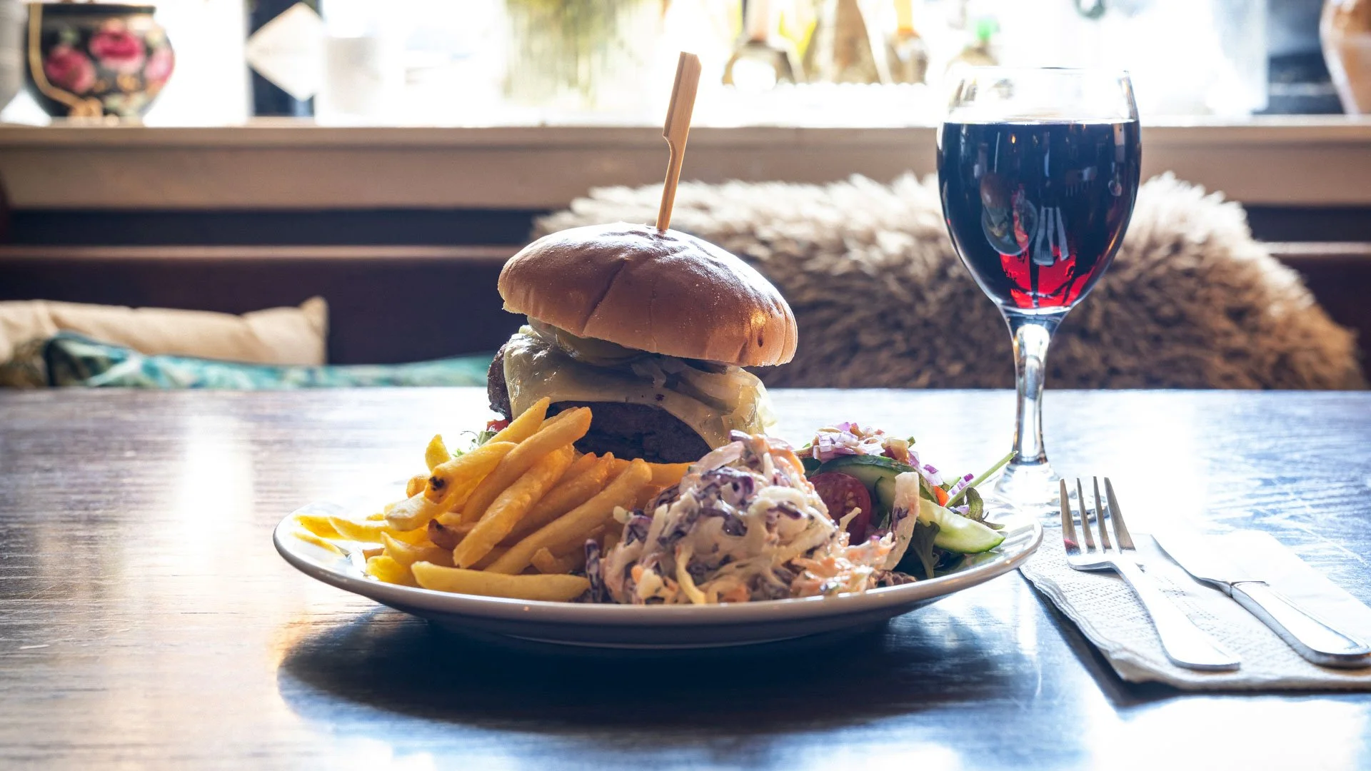 Eat and drink that the Devil's Stone Inn in Devon — The Devil's Stone Inn