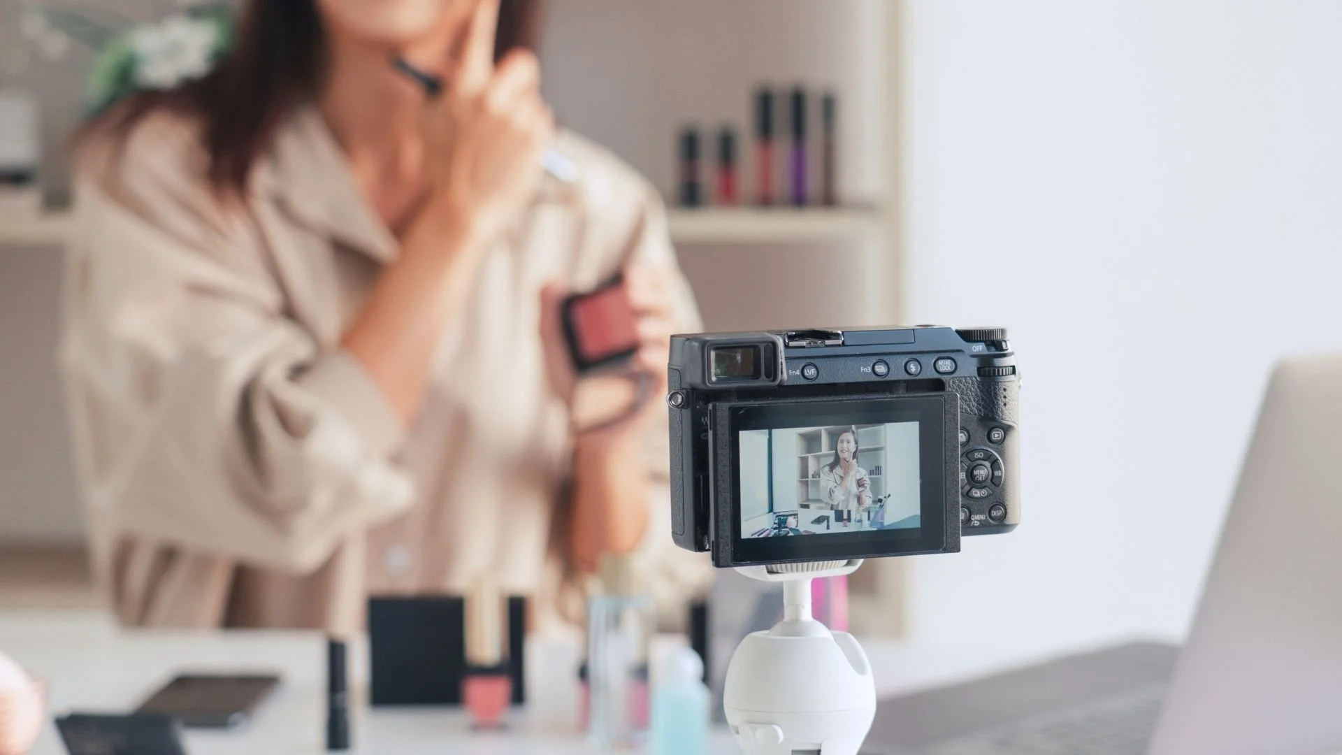 10 Most Profitable Influencer Niches for 2024 — Mavely