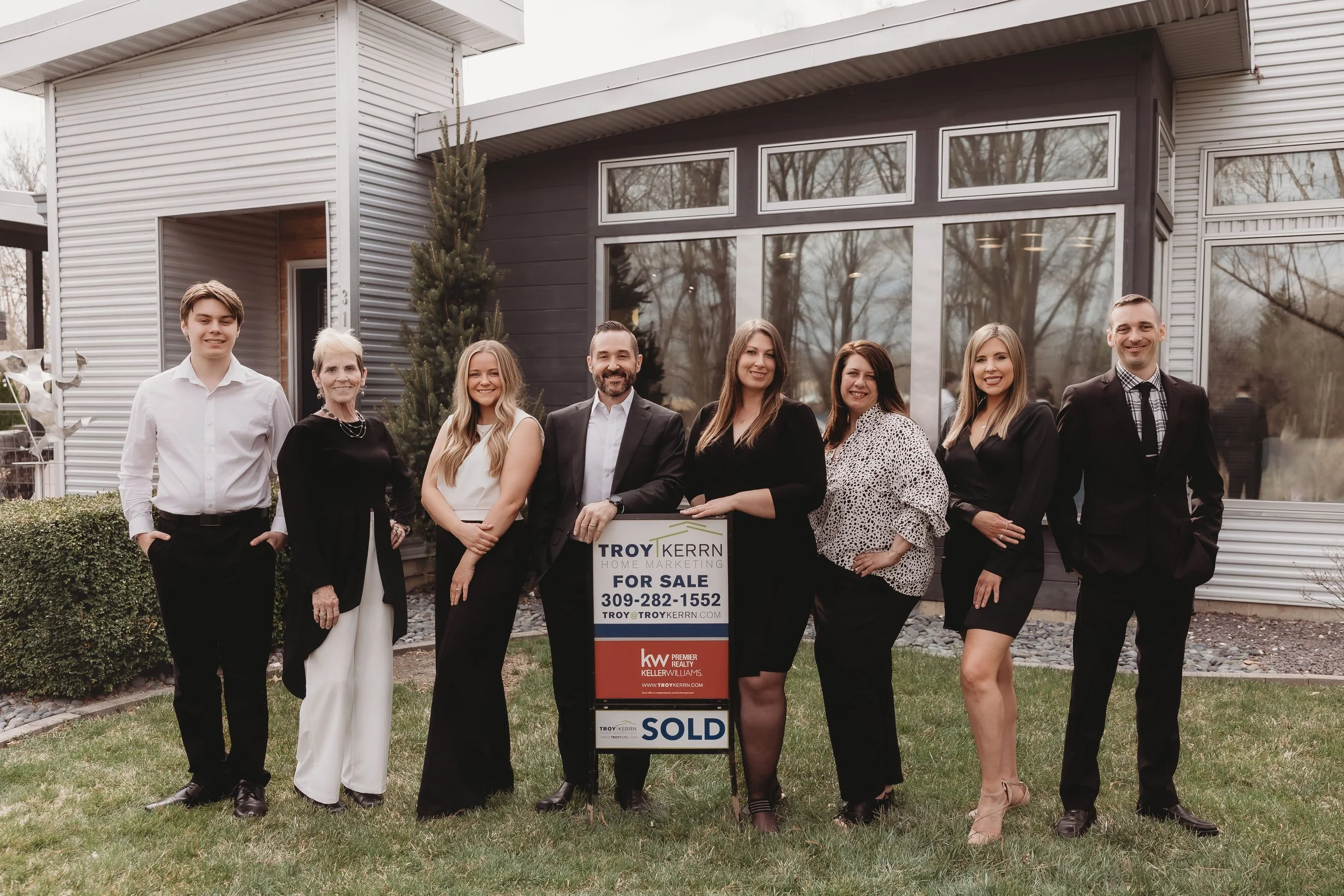 Realtor Team Photos in Central Illinois — Always Flourishing