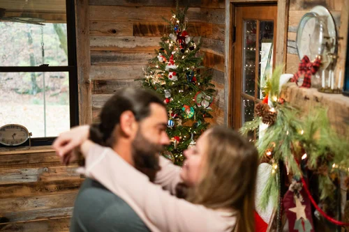 Romantic Christmas date ideas! And a spicy one at the end ...