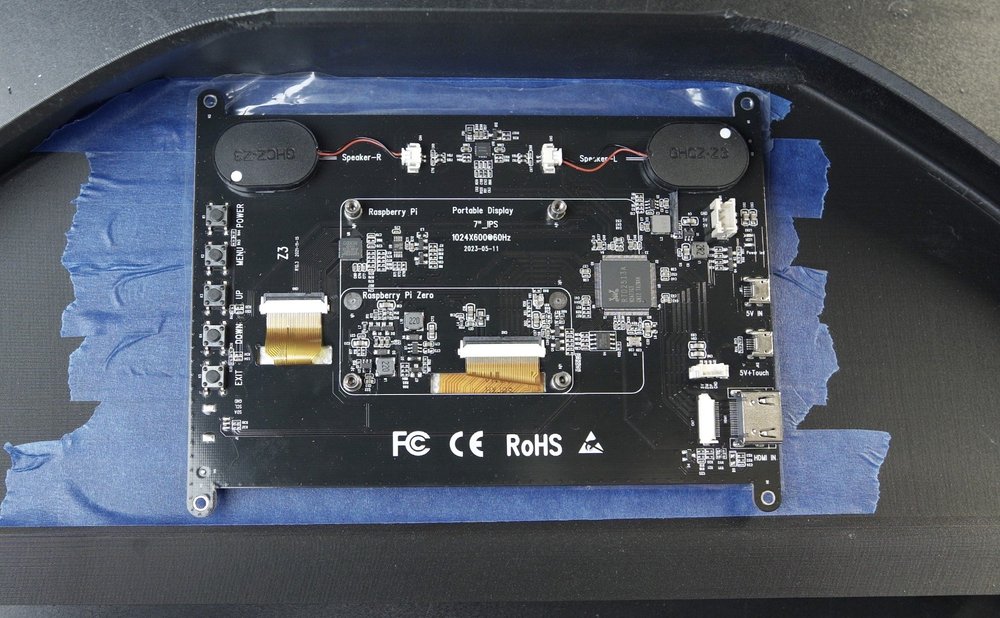 40 Year Old BMW Gets A Digital Dash — ALL ABOUT THE BUILD