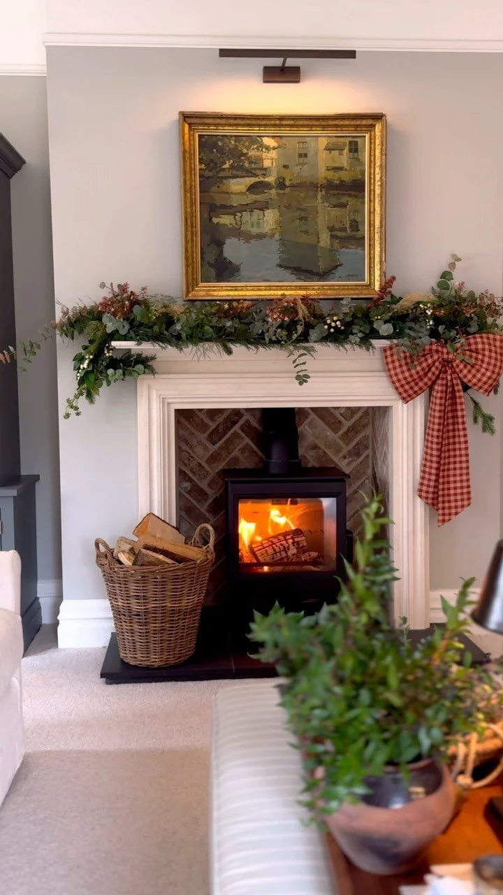 Contact 2 — CAISLEY