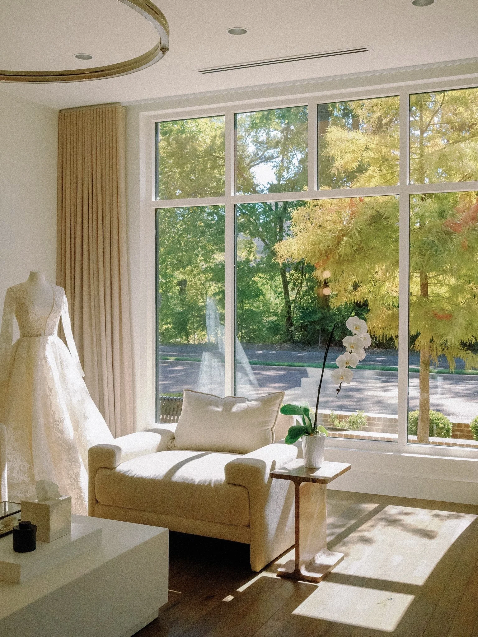 Maggie Louise: Bespoke Experience Bridal Boutique