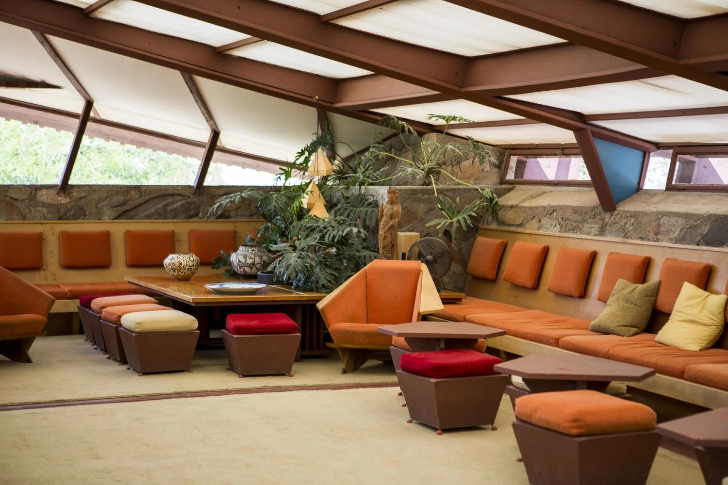 NJ IN LA | Inside Frank Lloyd Wright's Desert Masterpiece: A Tour of ...