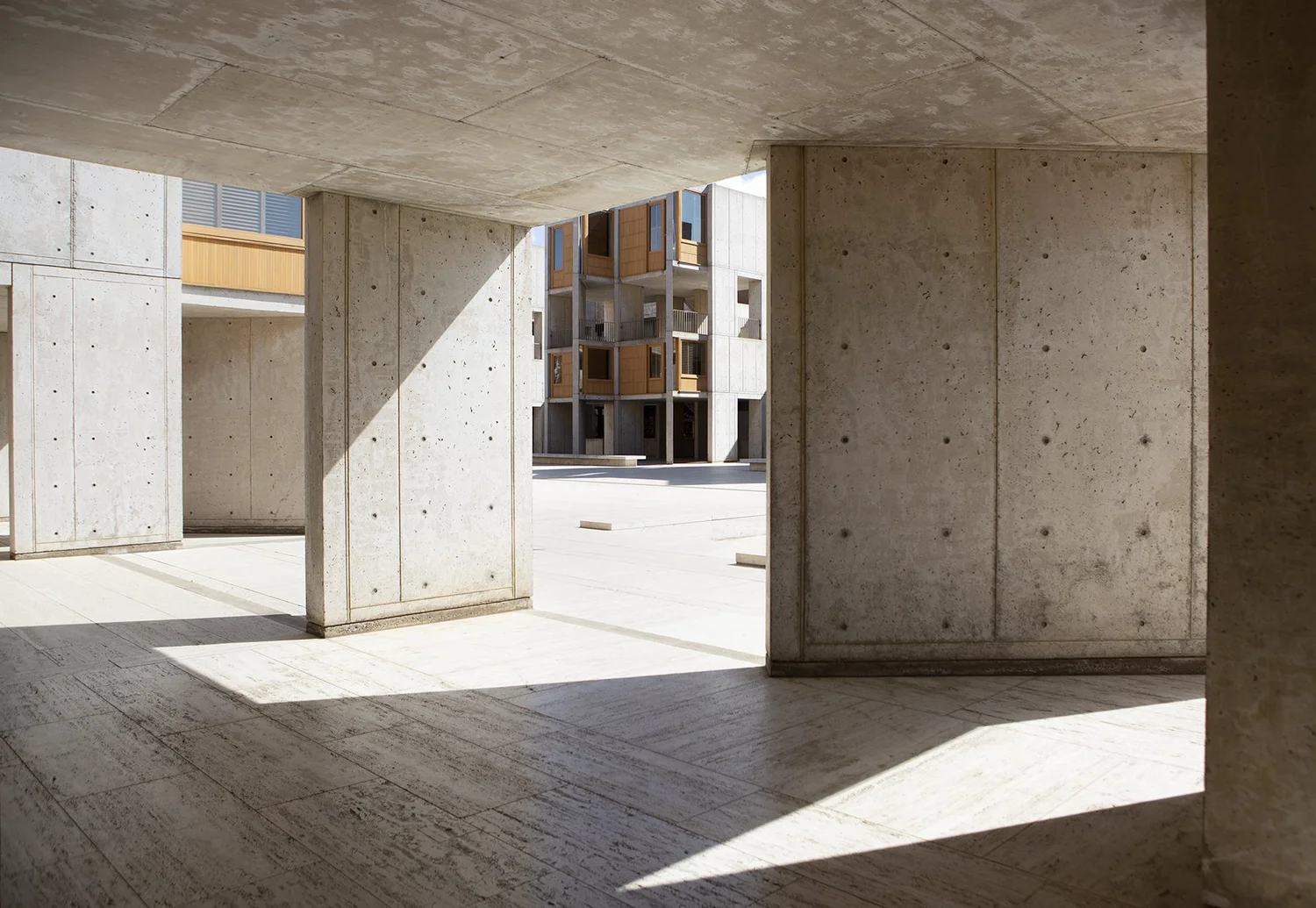NJ IN LA | The Salk Institute: A Masterpiece of Brutalist Architecture ...