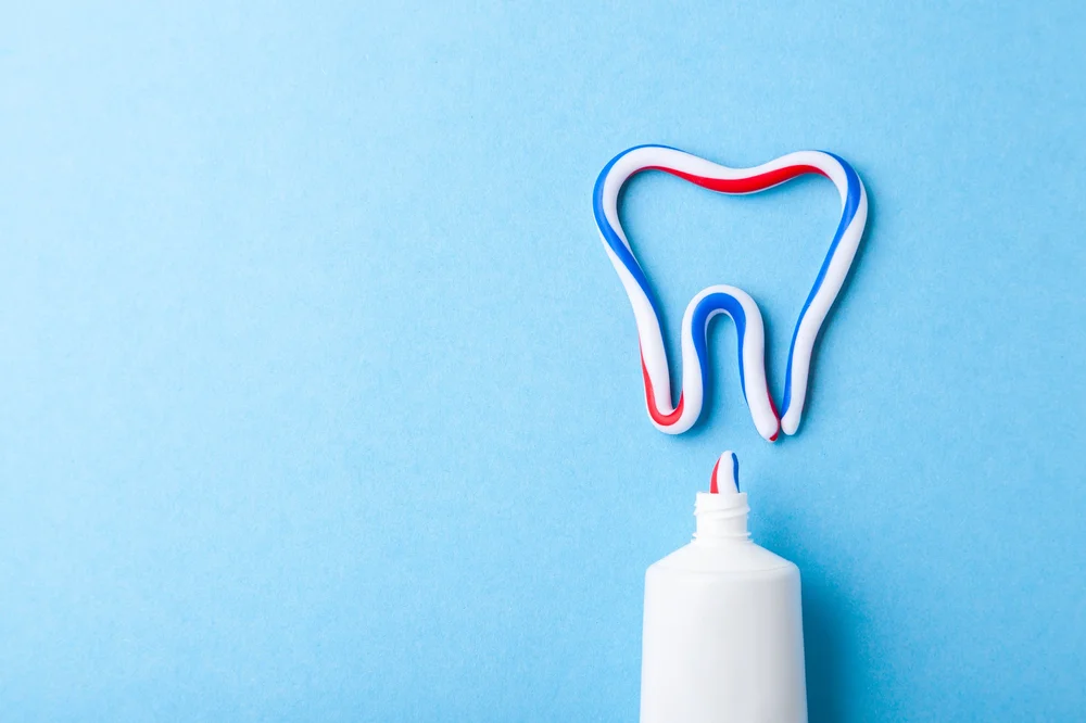 When to Start Using Fluoride Toothpaste for Your Child: A Simple Guide ...
