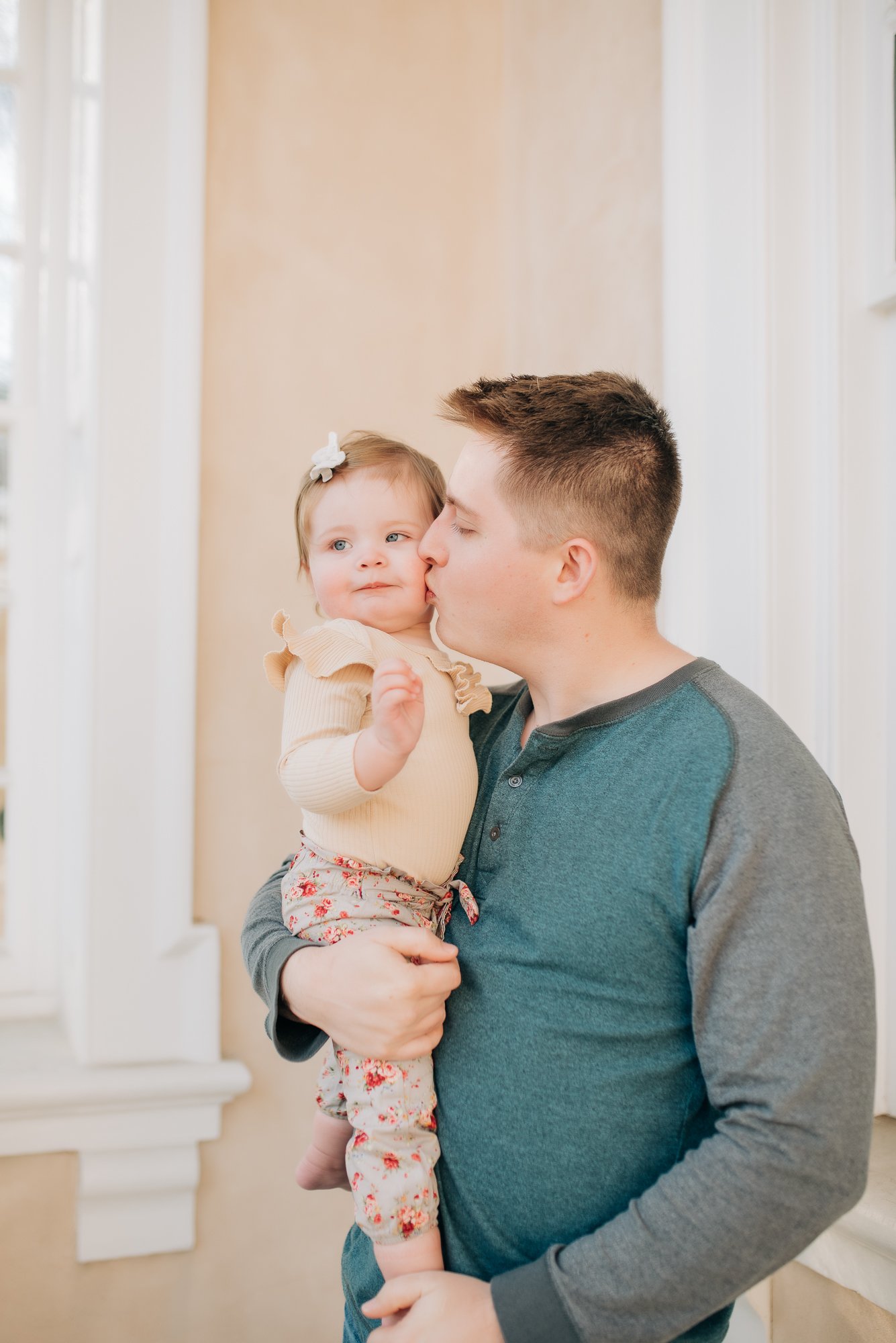A First Birthday Family Photography Session at the Hampton House in ...