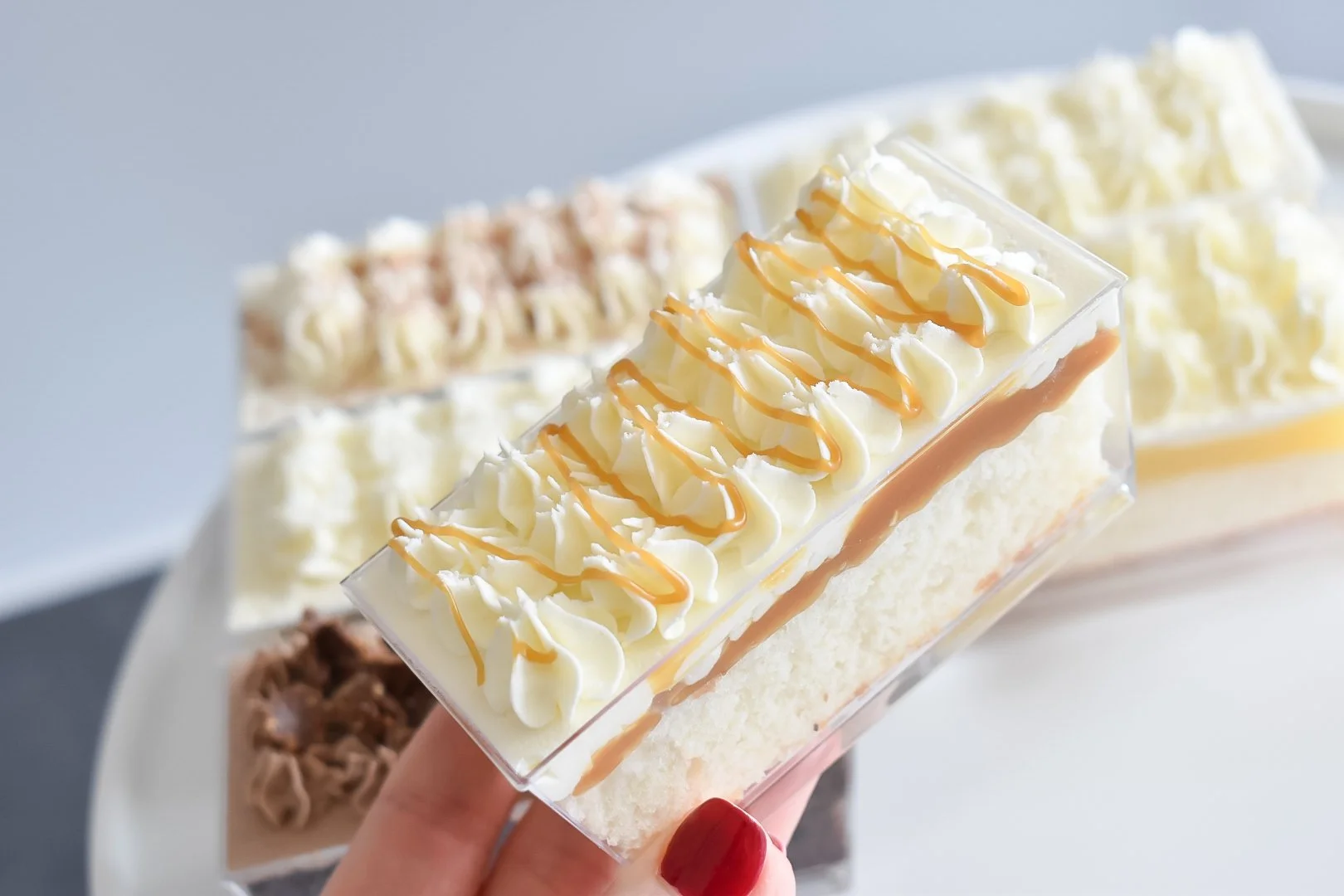 Luxury Wedding Cake Design in Devon, Cornwall & Central London