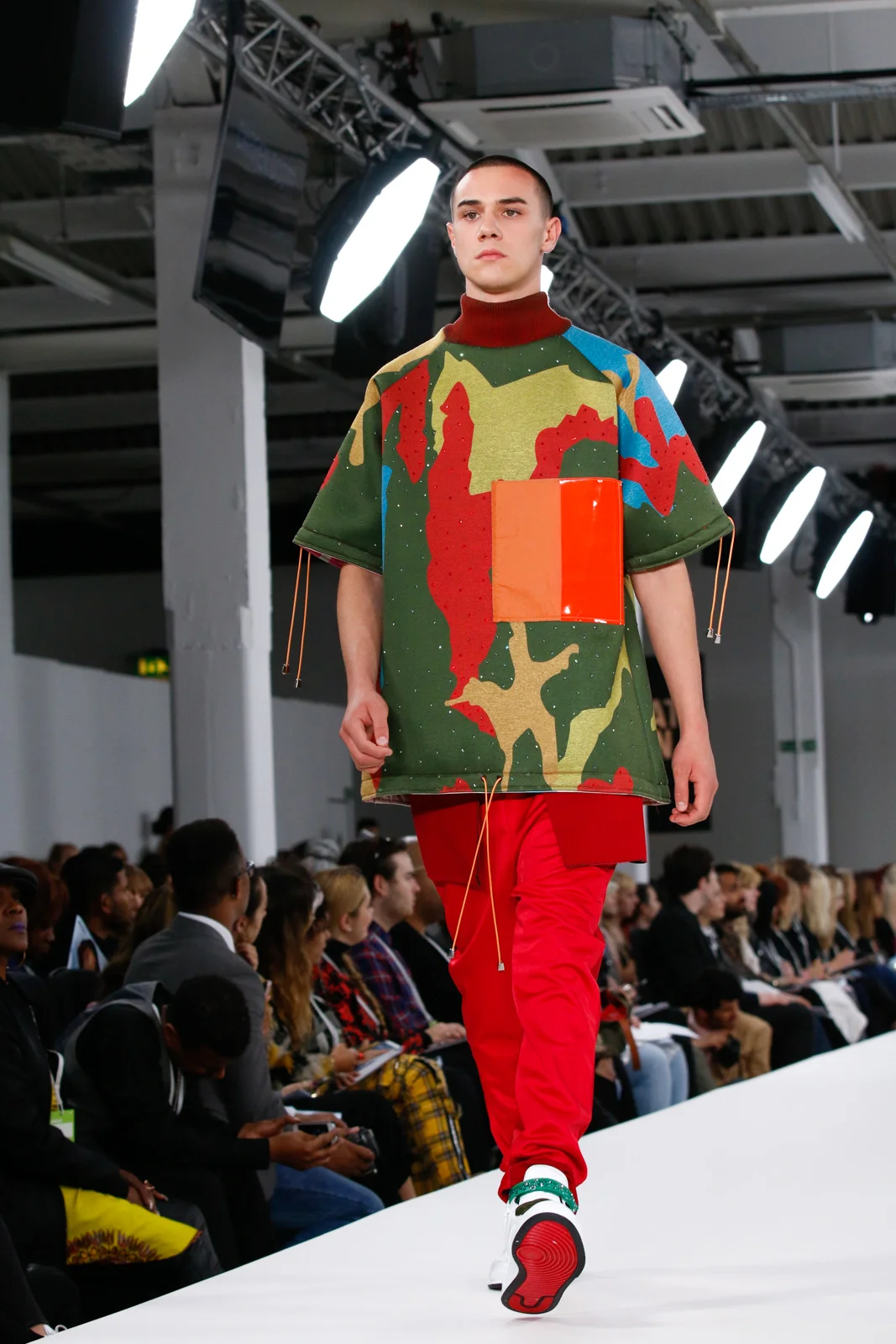 SMARTFOCUS CATWALK: DE MONTFORT UNIVERSITY — Graduate Fashion Foundation