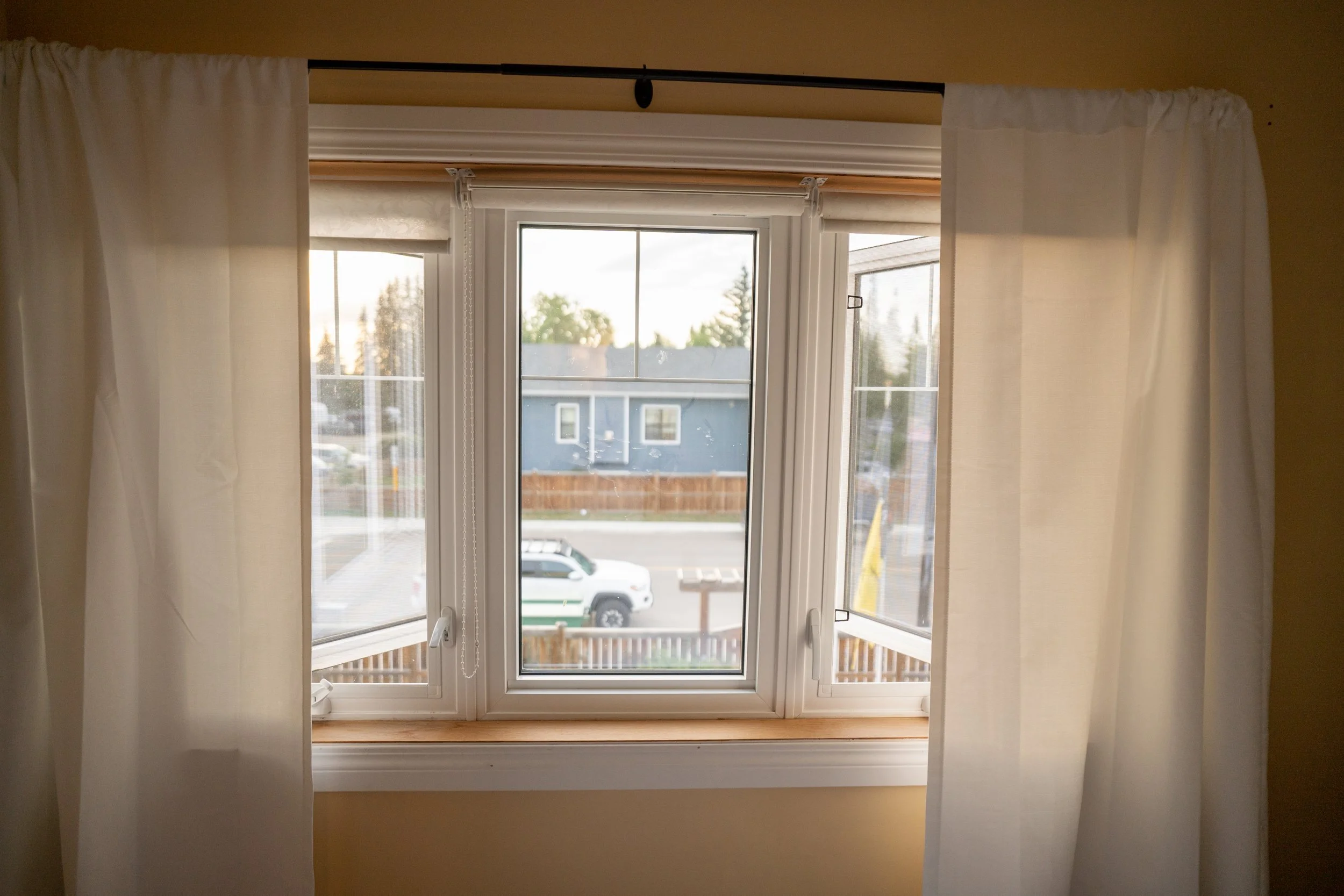 The Lochlainn House | Gallery — The Lochlainn House - Sylvan Lake ...