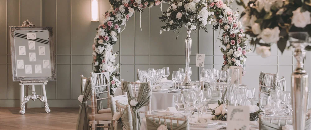 My pick of 6 Derbyshire wedding & event venues — Saddles Bar