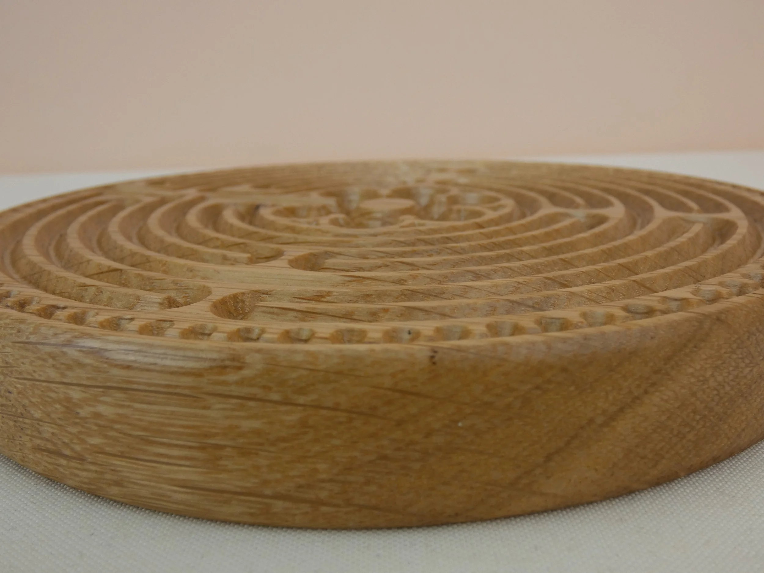Chartres Round Oak Wooden Mediation Finger Labyrinth — The Grain Attraction