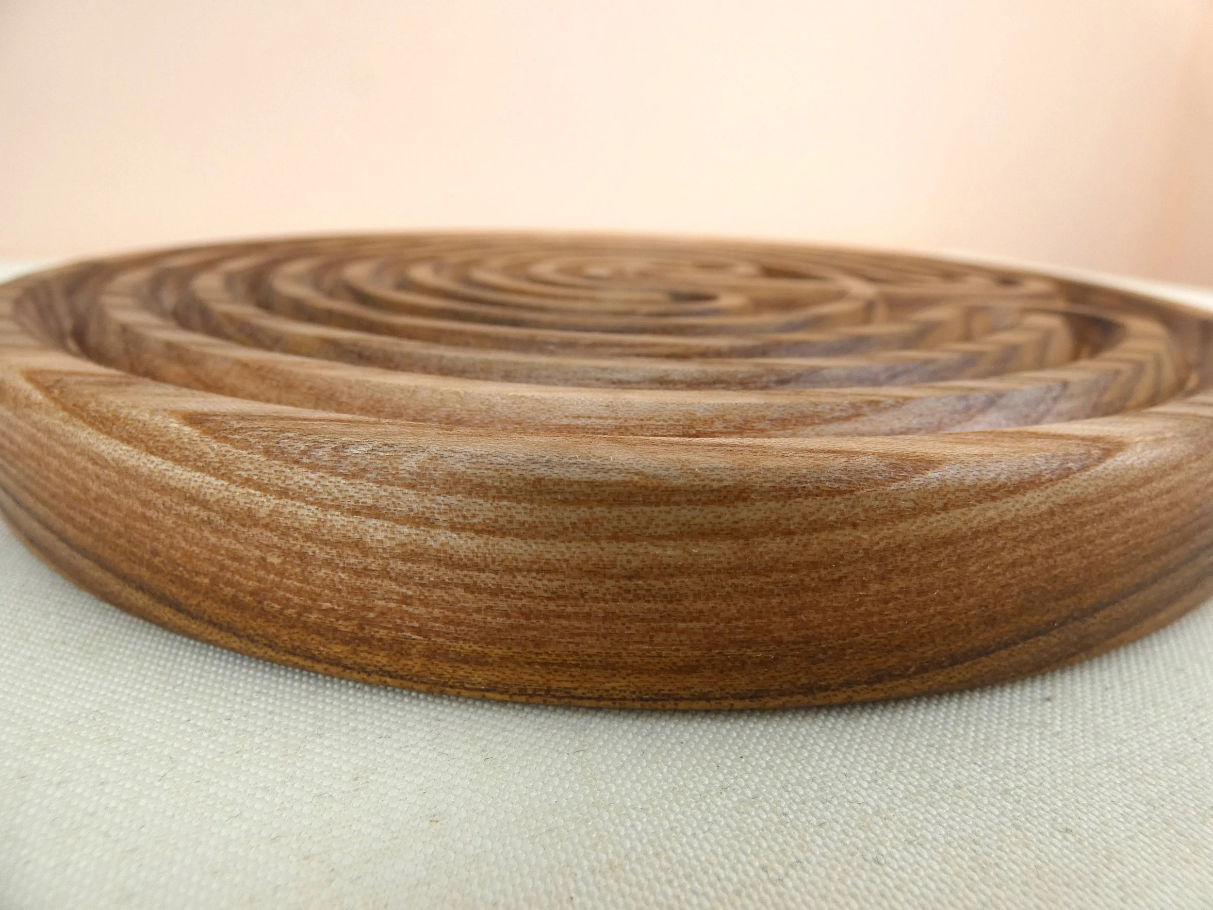 Cretan Round Elm Wooden Meditation Finger Labyrinth — The Grain Attraction
