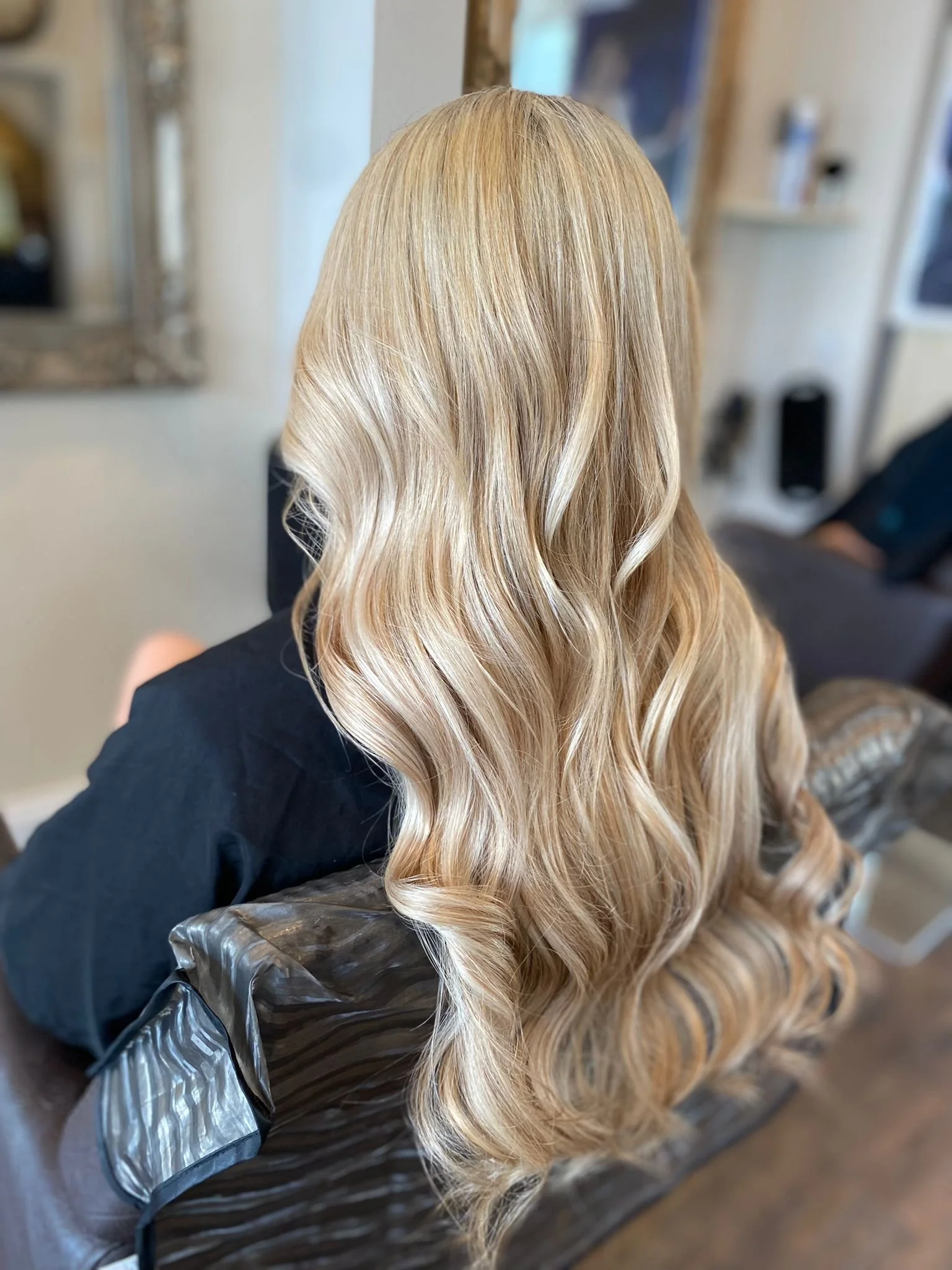 No. 77 Hair Salon - Professional & Luxury Hair Salon Coulsdon