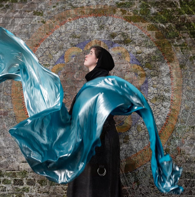 JESS DANDY, CONTRALTO