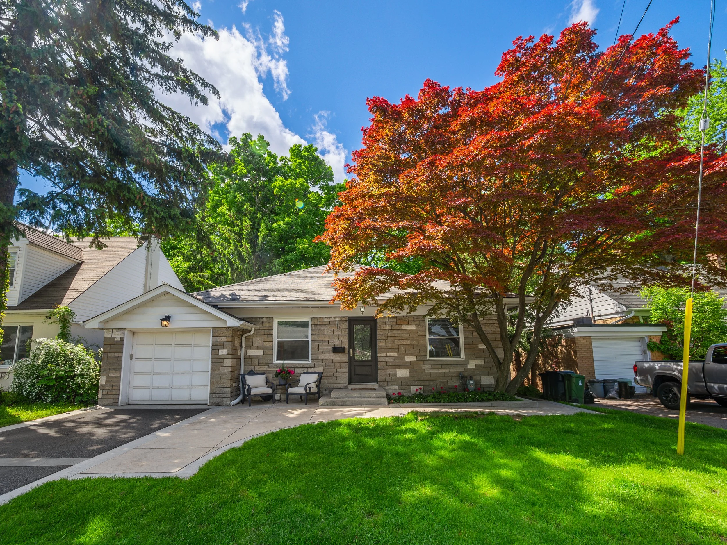 Grieve Signature Label