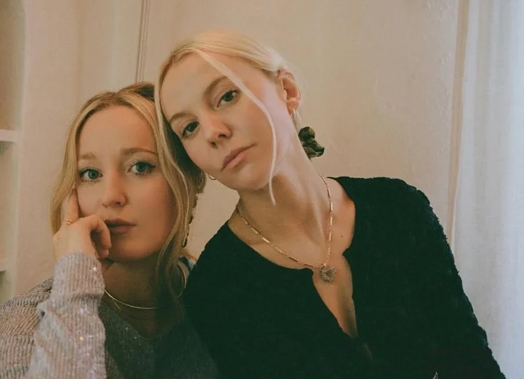 GRACIE AND RACHEL