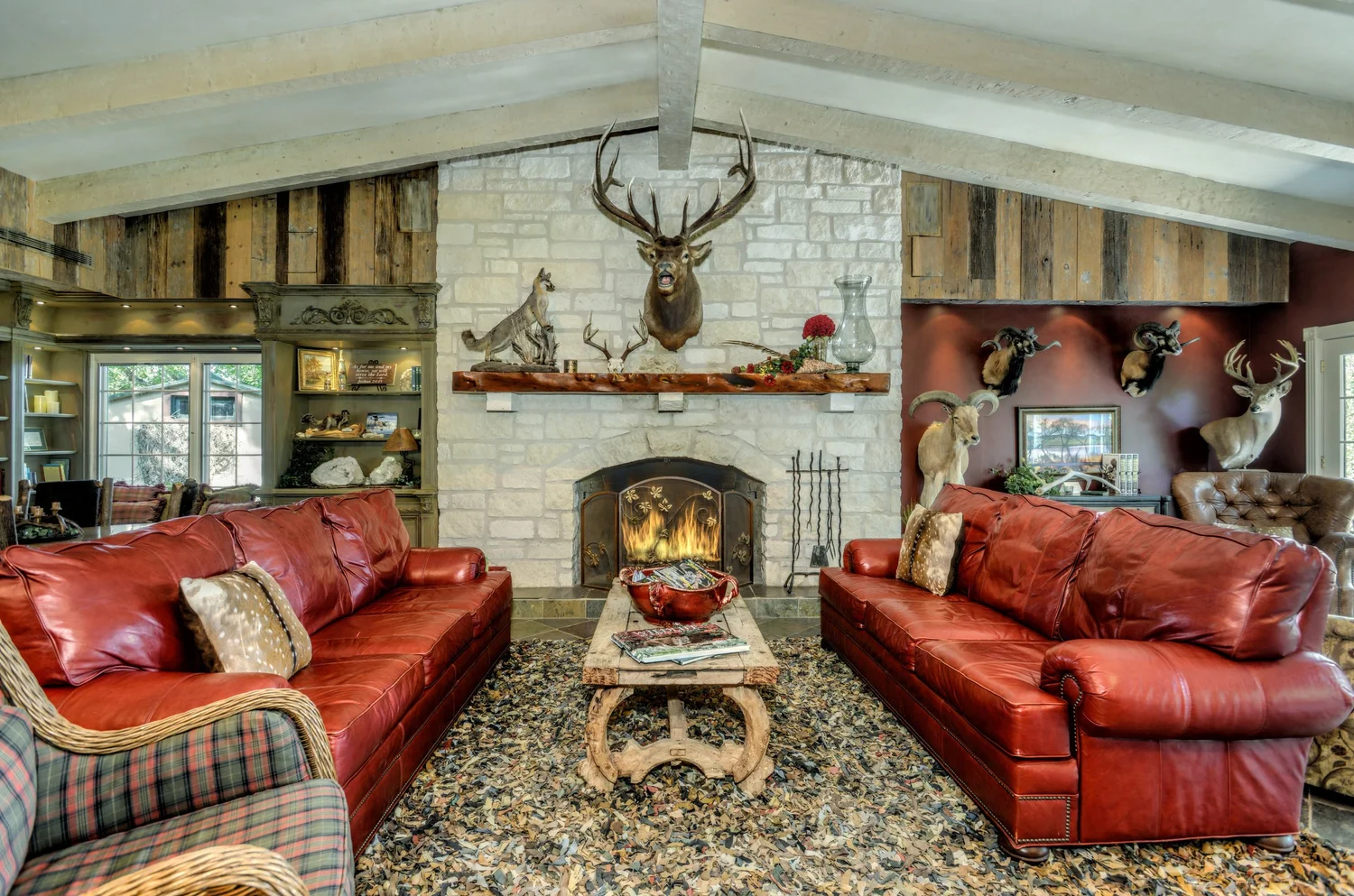Luxury Trophy Hunt Package — Headwaters Ranch