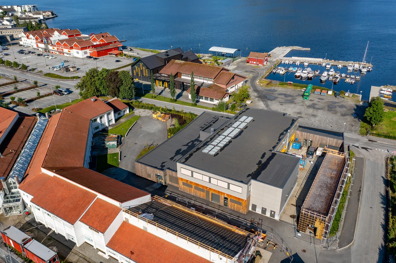 Ølen VGS — Tveit Maskin AS