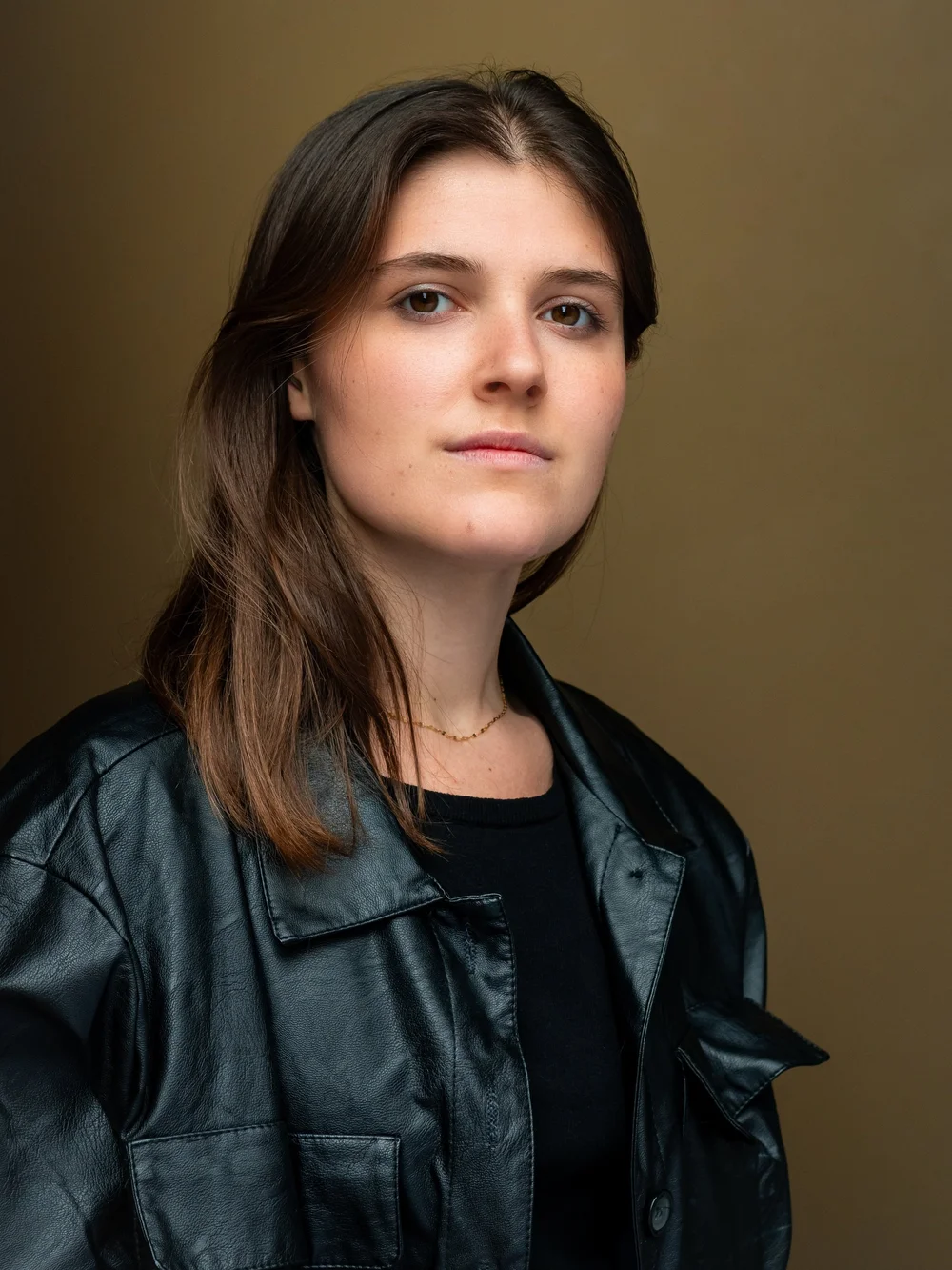 BIOGRAPHIEN — Salut Salon