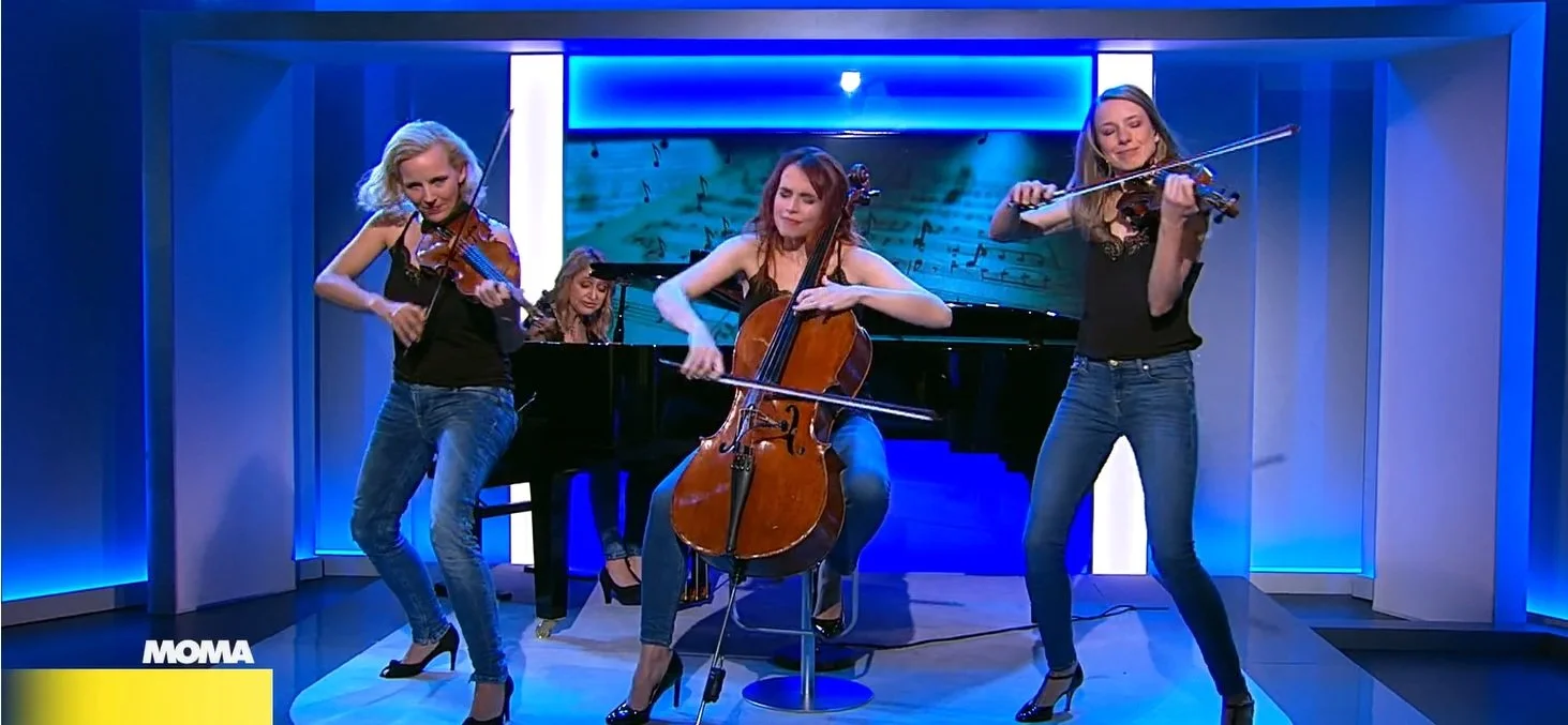 MEDIA — Salut Salon