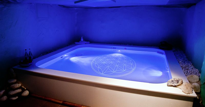 The Ultimate Guide to Floating: Discover the Benefits and Science ...