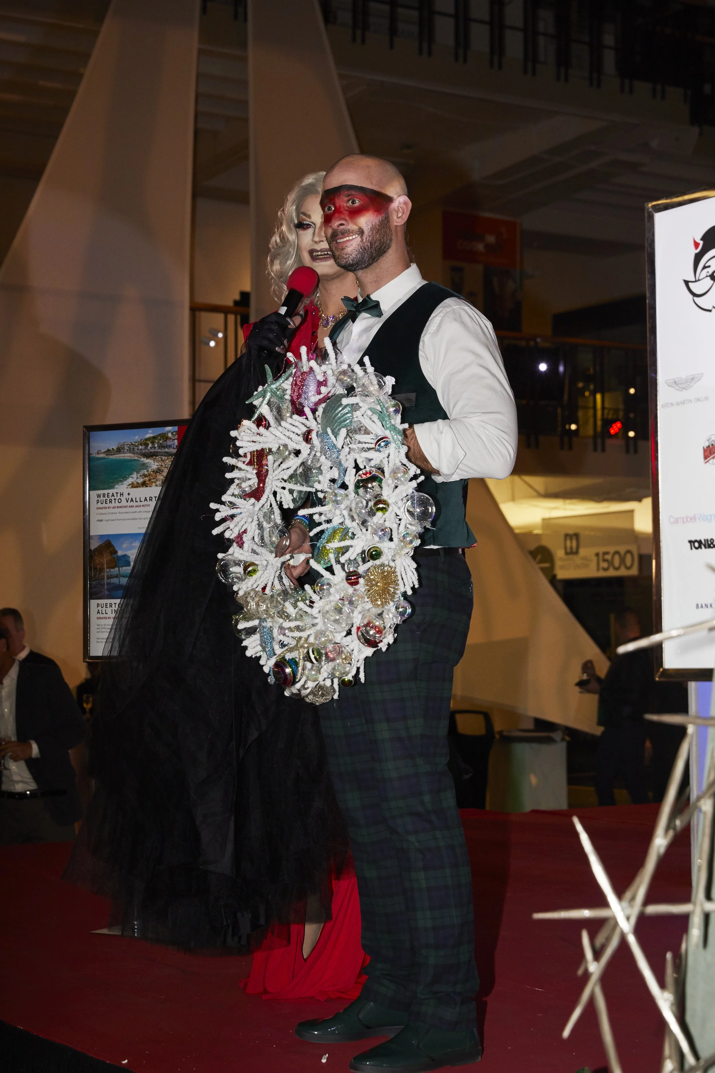 Wreath Collection — DIFFA — Dallas