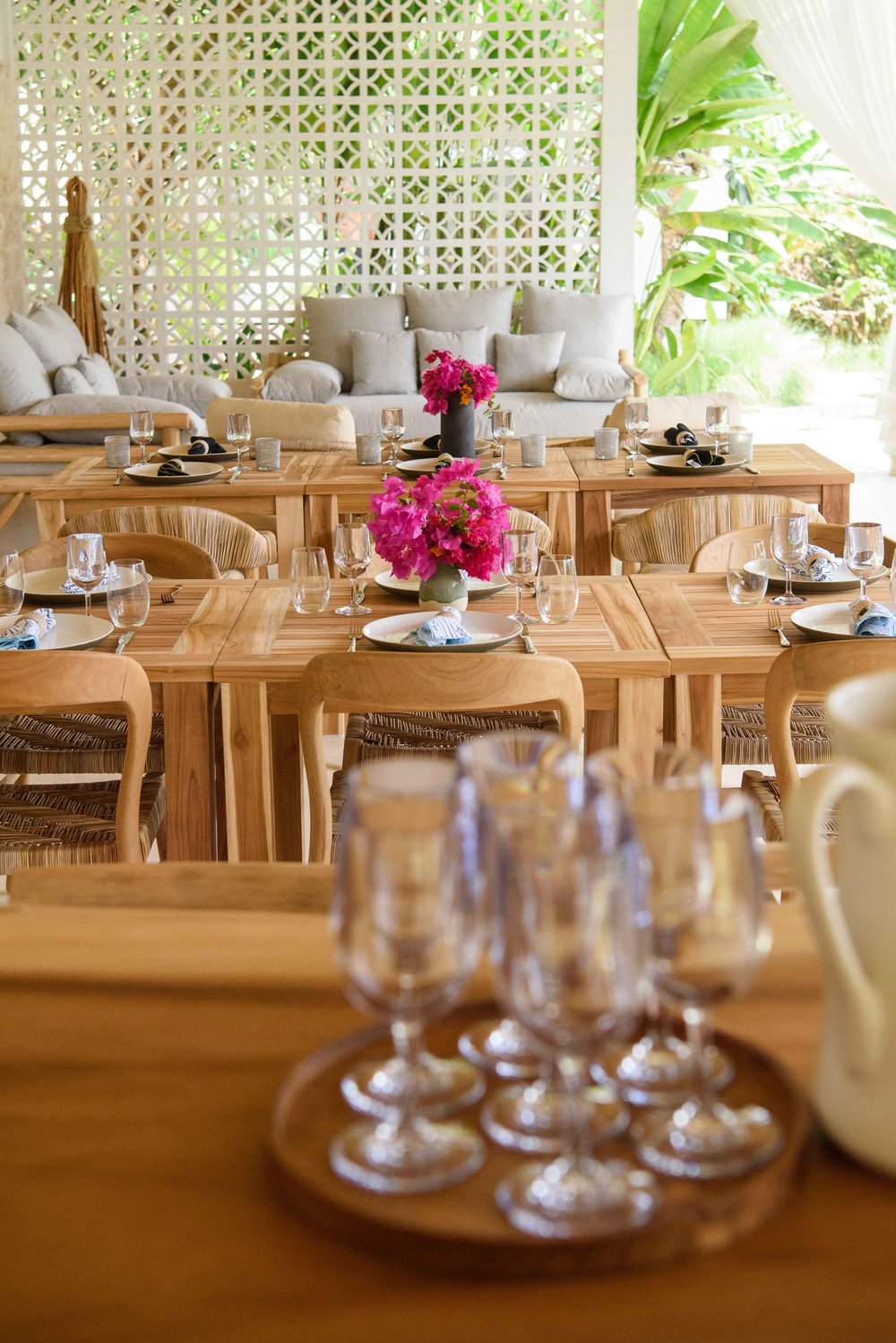 Banana Lounge | Pool Lounge, Restaurant & Breakfast Café in Bingin, Uluwatu