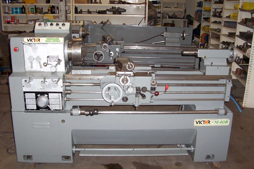 Machinery For Sale | Used 16" x 40" Engine Lathe, Victor, Model 1640B ...