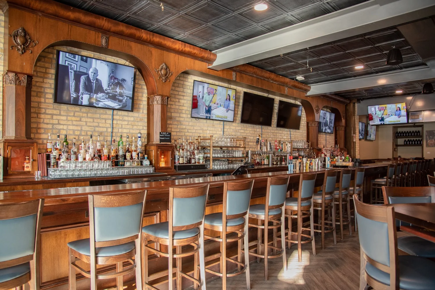 Dining — Grayslake Village Center