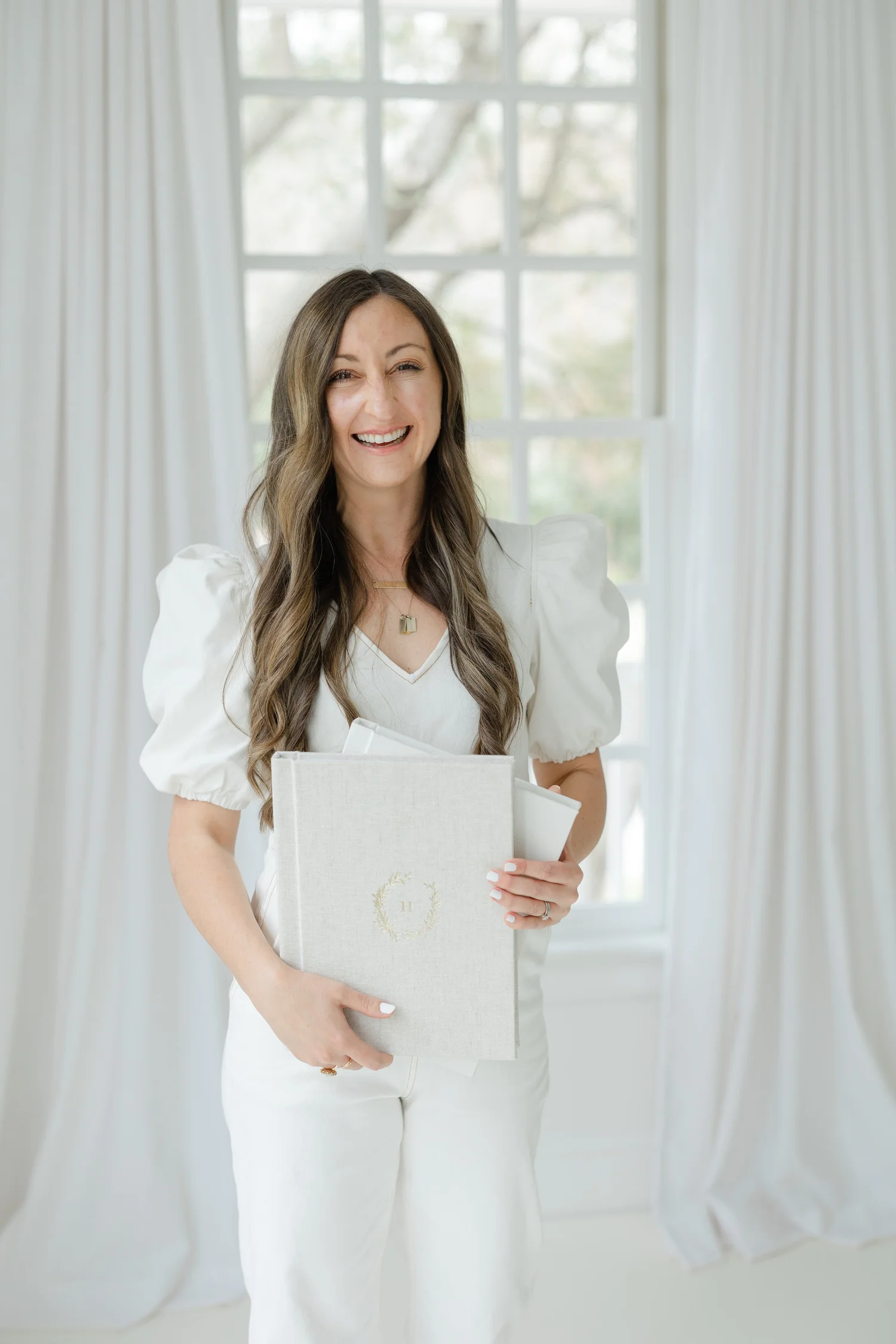 10 Beautiful Ways to Display Photographs After Your Family Session ...