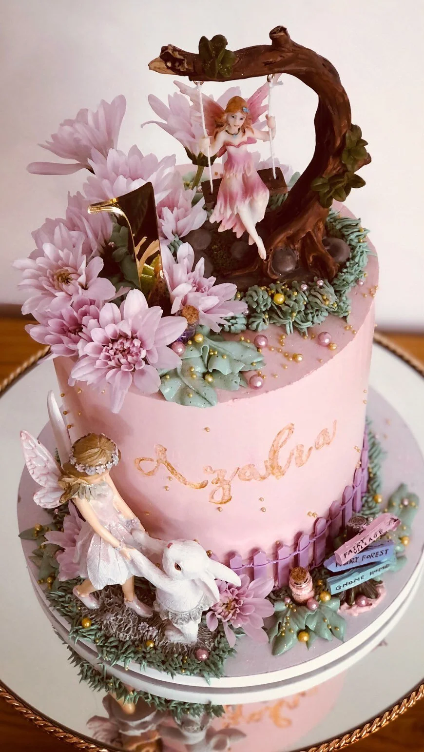 Arianna's Little Bakery - Perth Custom Cakes