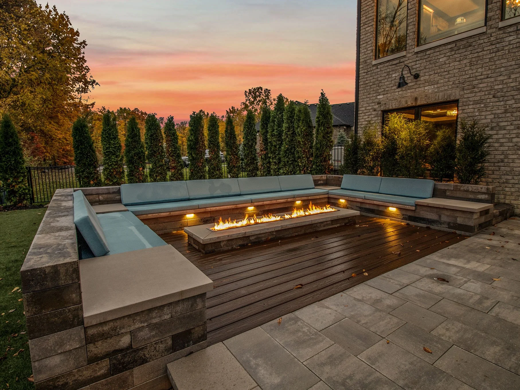 Luxury Deck Designs: Work With a Top Deck Builder in Bloomfield ...
