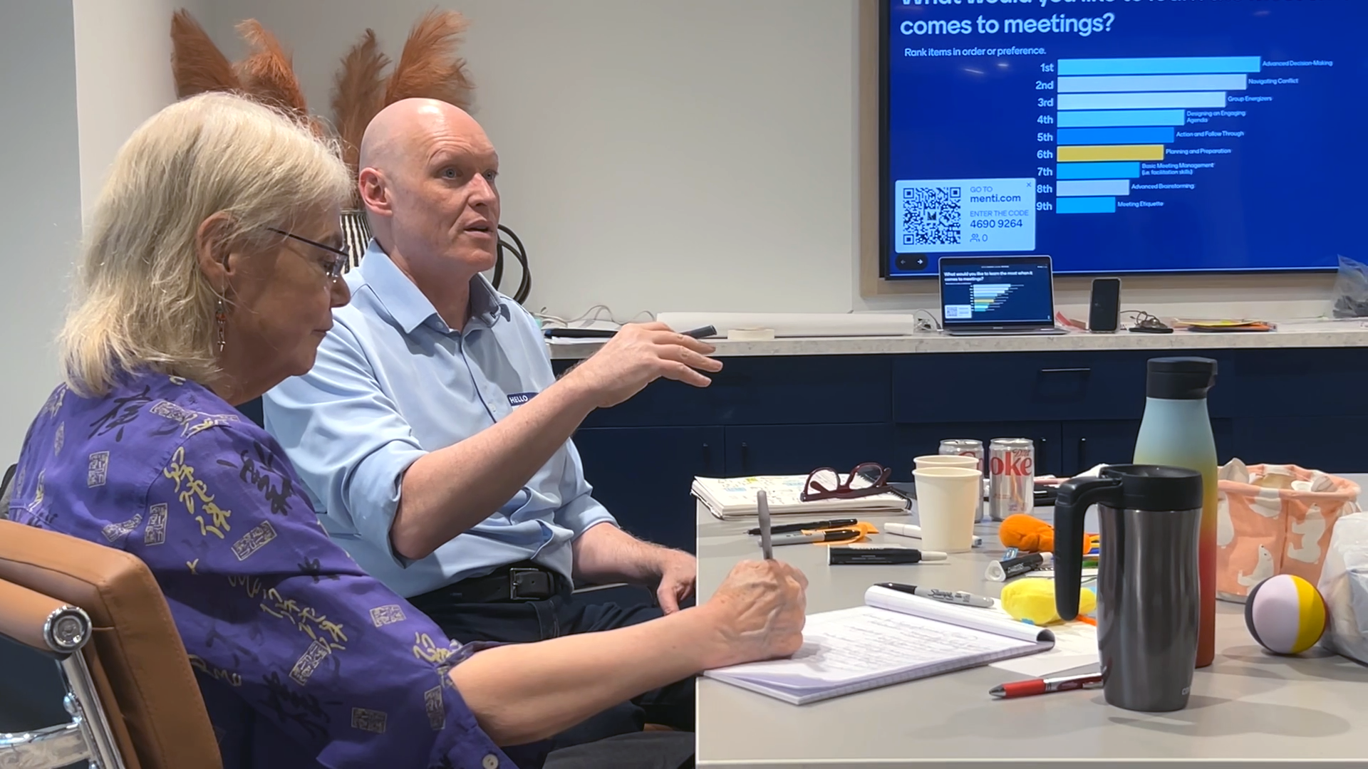 How to (Politely) Interrupt in a Meeting: Tips for Staying on Time ...