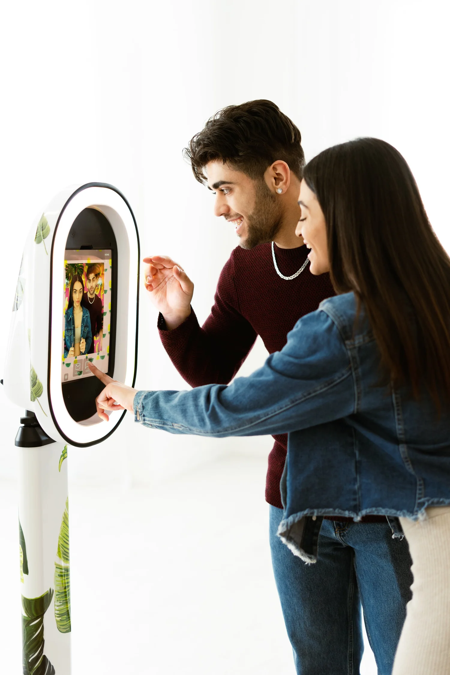 Selfie Booth — Photo Booth & 360 Booth Rentals for Weddings, Parties ...