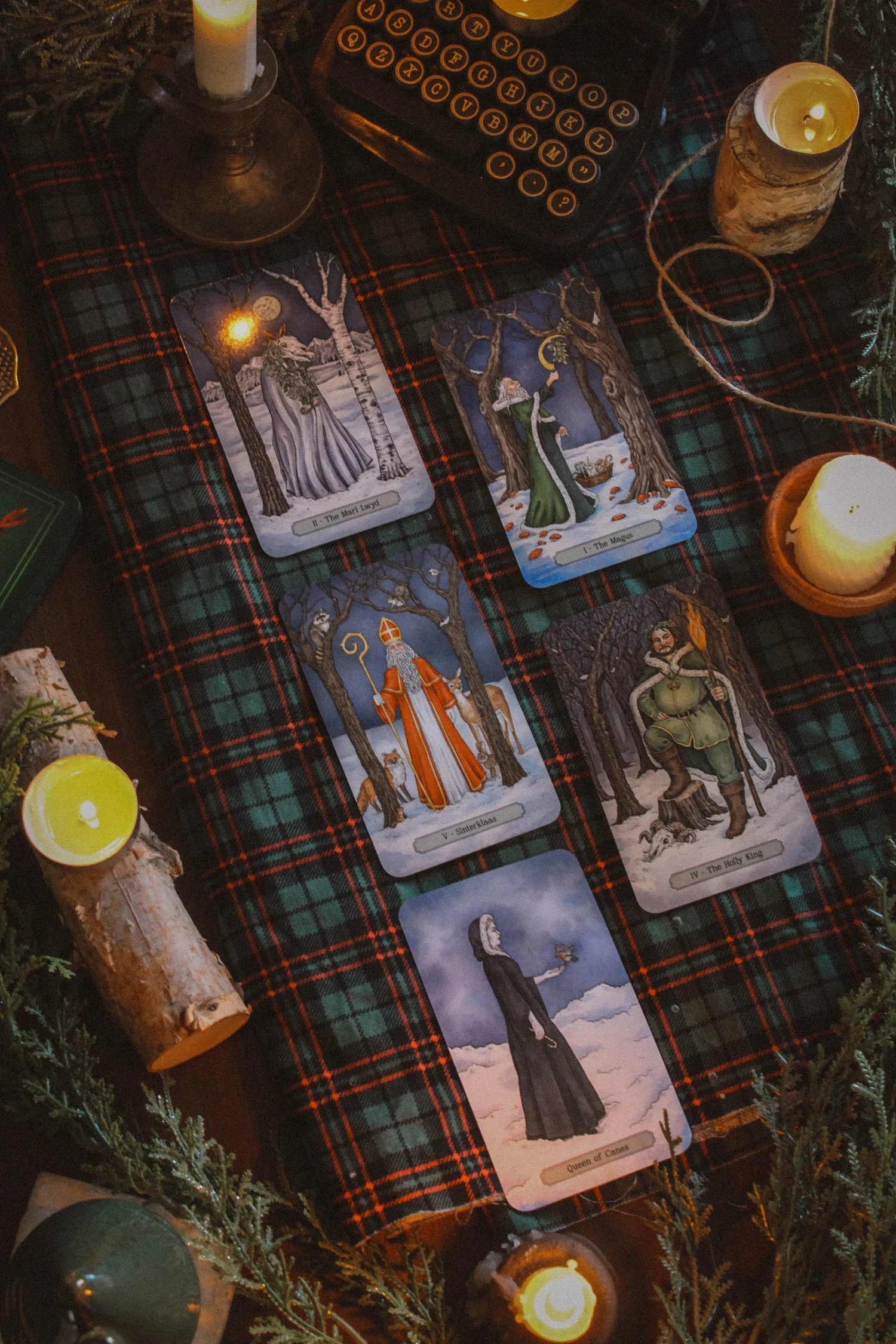 Yuletide Tarot Review — Spirit Element