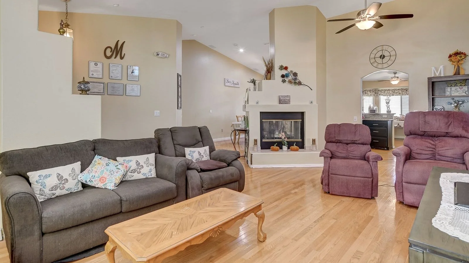 Las Vegas Group Home Services | Dementia Care | Monarch Group Home