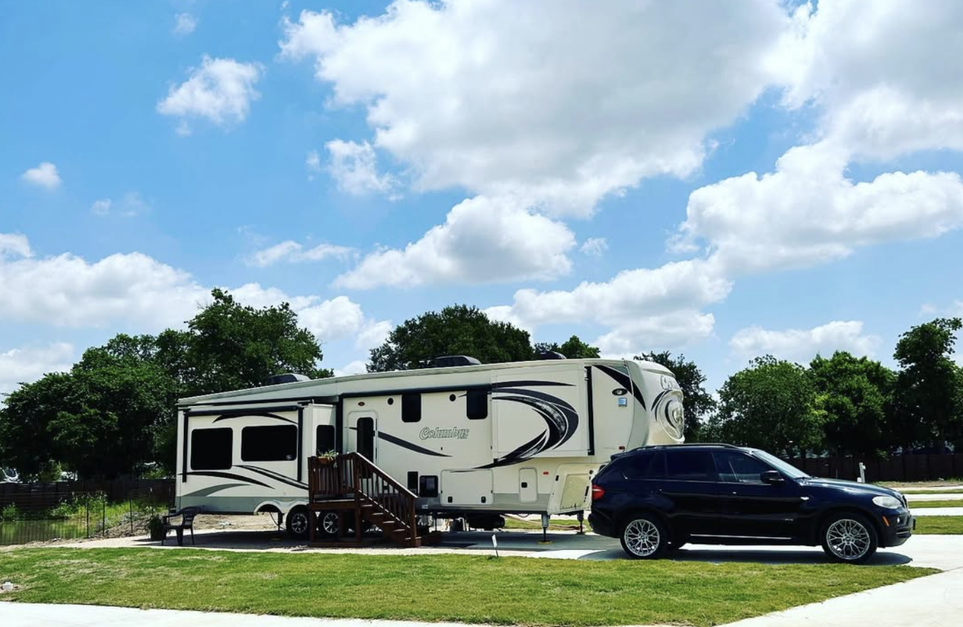 Juniper Ridge RV Village | Discover Comfortable RV Living