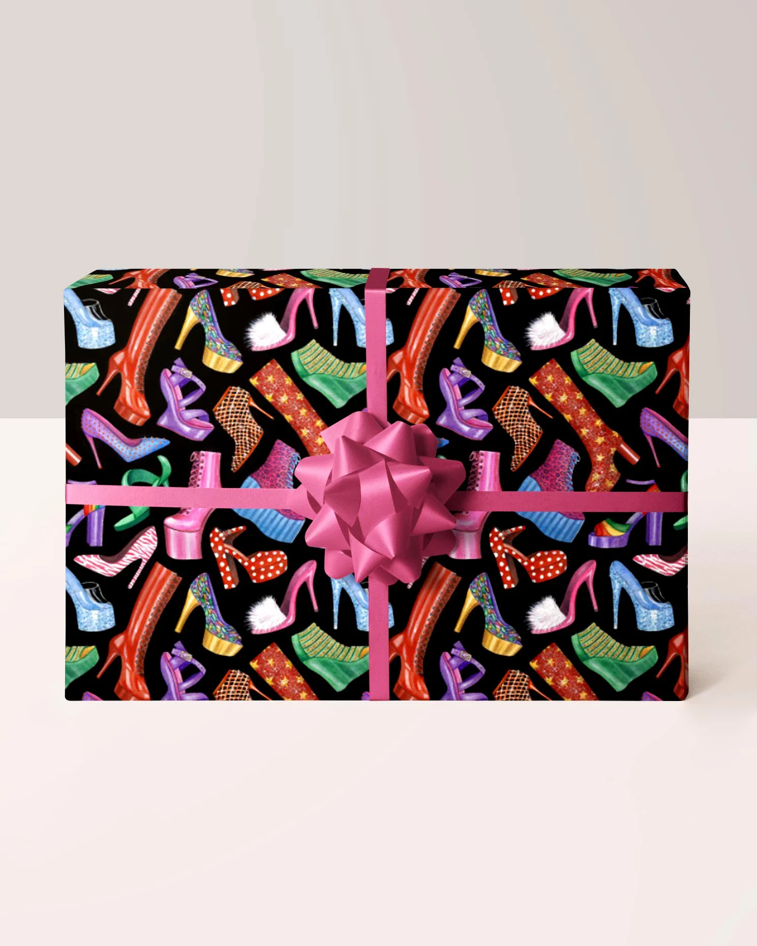 Laura Plad: Multimedia Artist & Fashion Designer